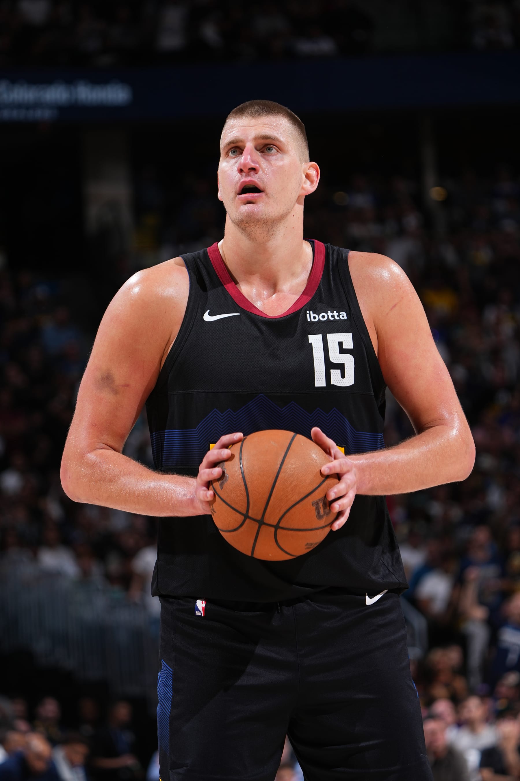 Nuggets' Nikola Jokić, 361 Degrees Reveal Photos of 'SpongeBob' Sneaker ...