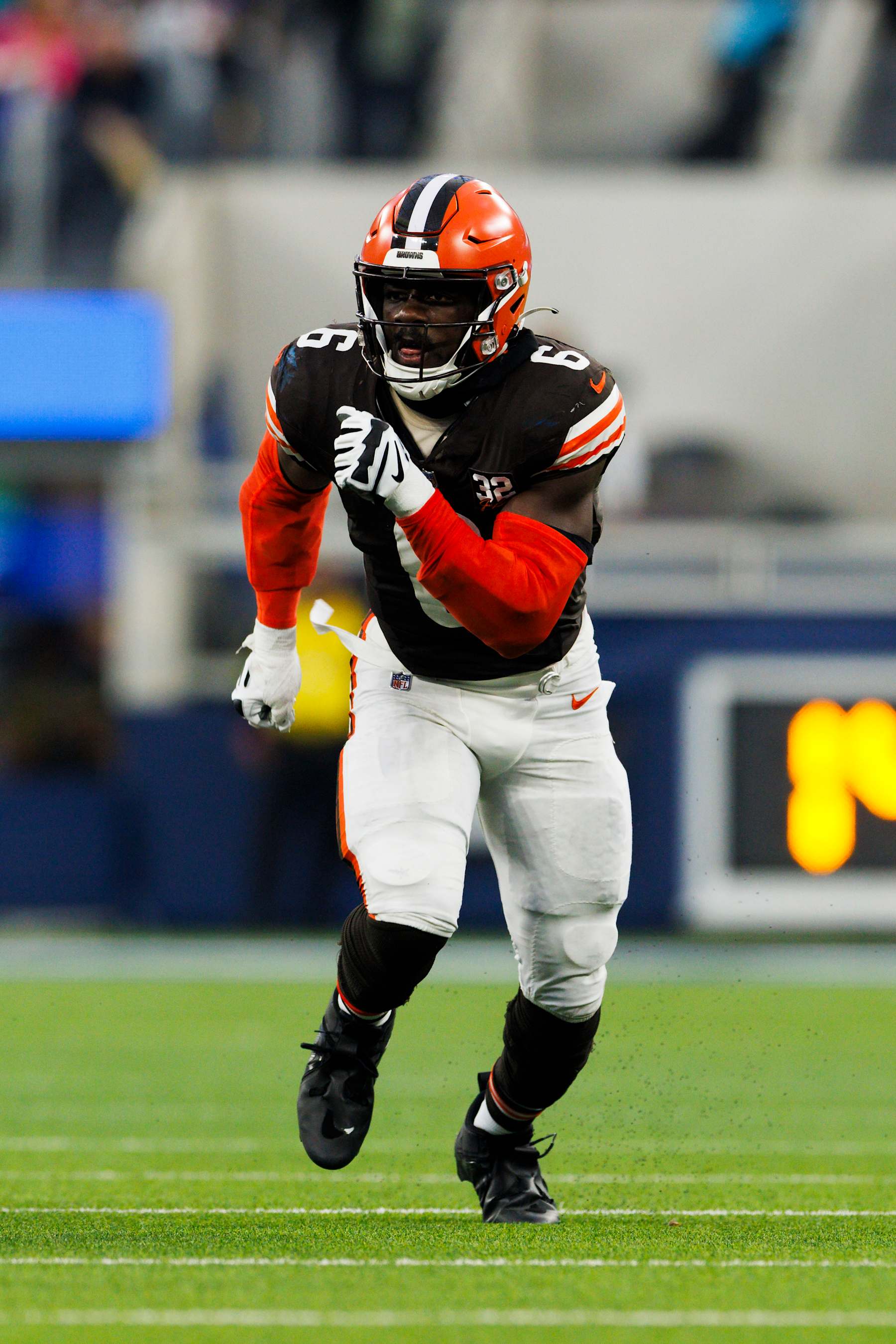 NFL Rumors: Jeremiah Owusu-Koramoah, Browns Agree to $39M Contract ...