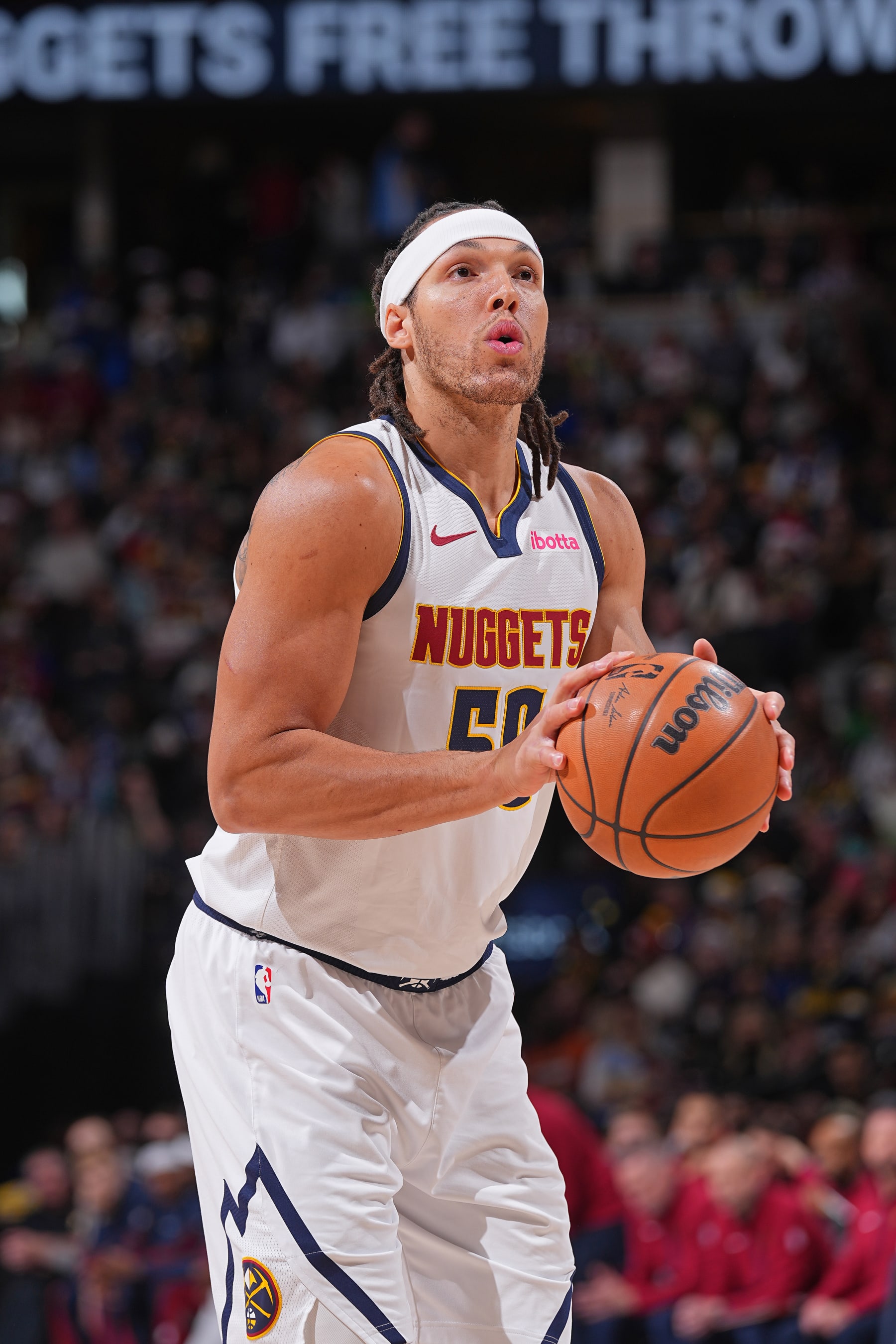 Aaron Gordon 被狗嚴重咬傷臉部和投籃用手，未有復出時間表！教練 Michael Malone 談到他的情況 | 籃球場 | 籃球 ...