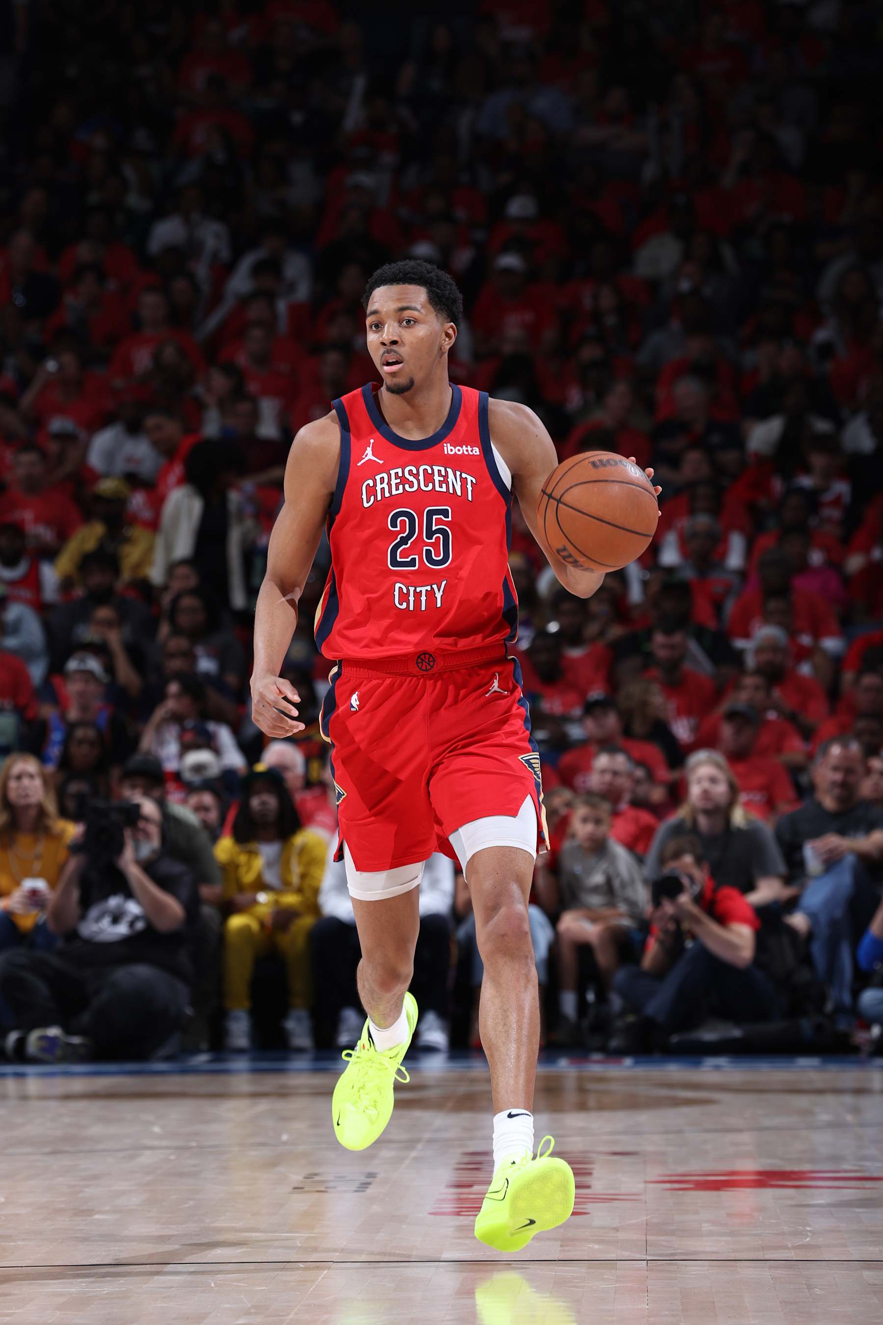 1 Ambitious Trade Target for Every NBA Team This Season