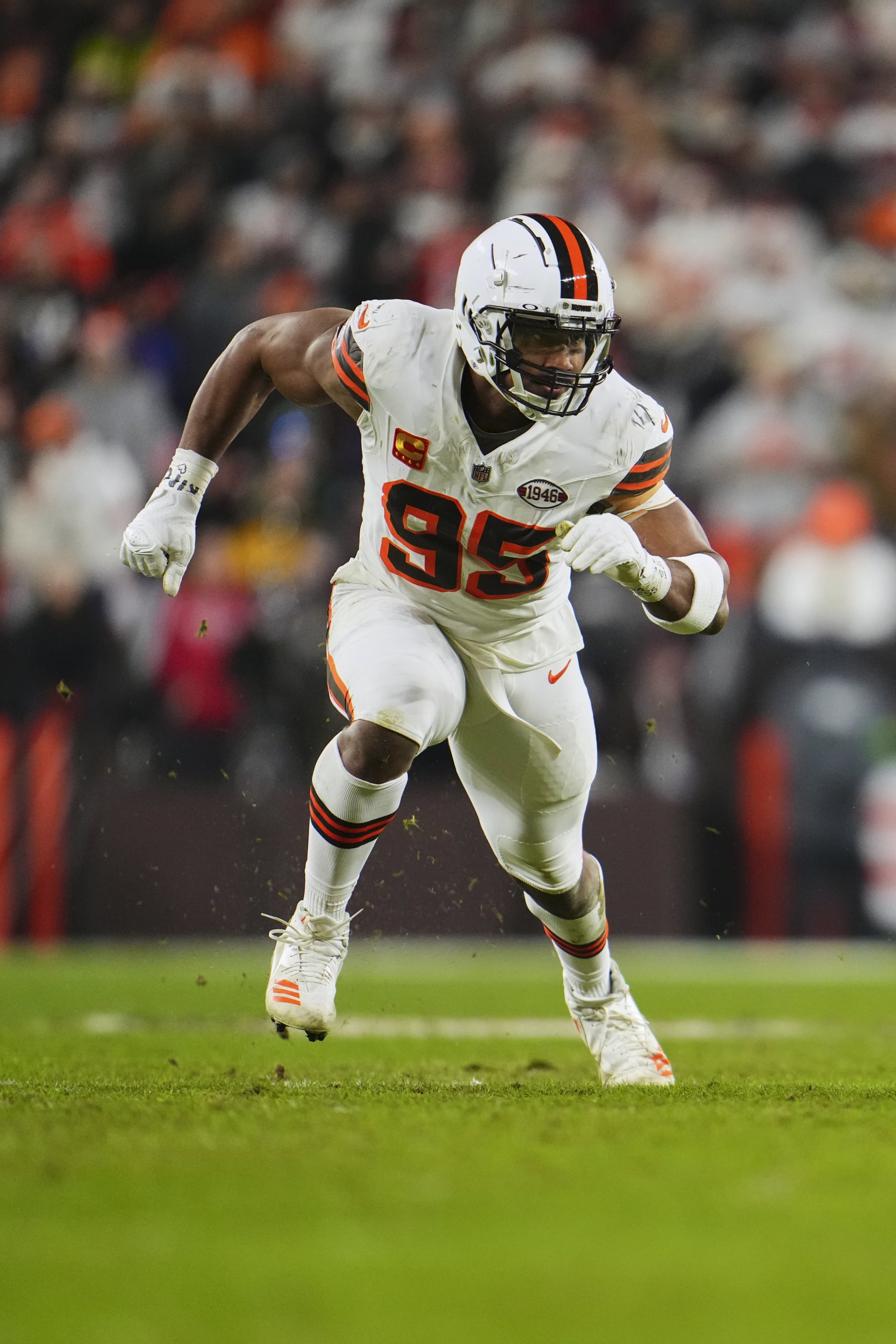 Mike Chiari - Journalist Profile - Intelligent Relations