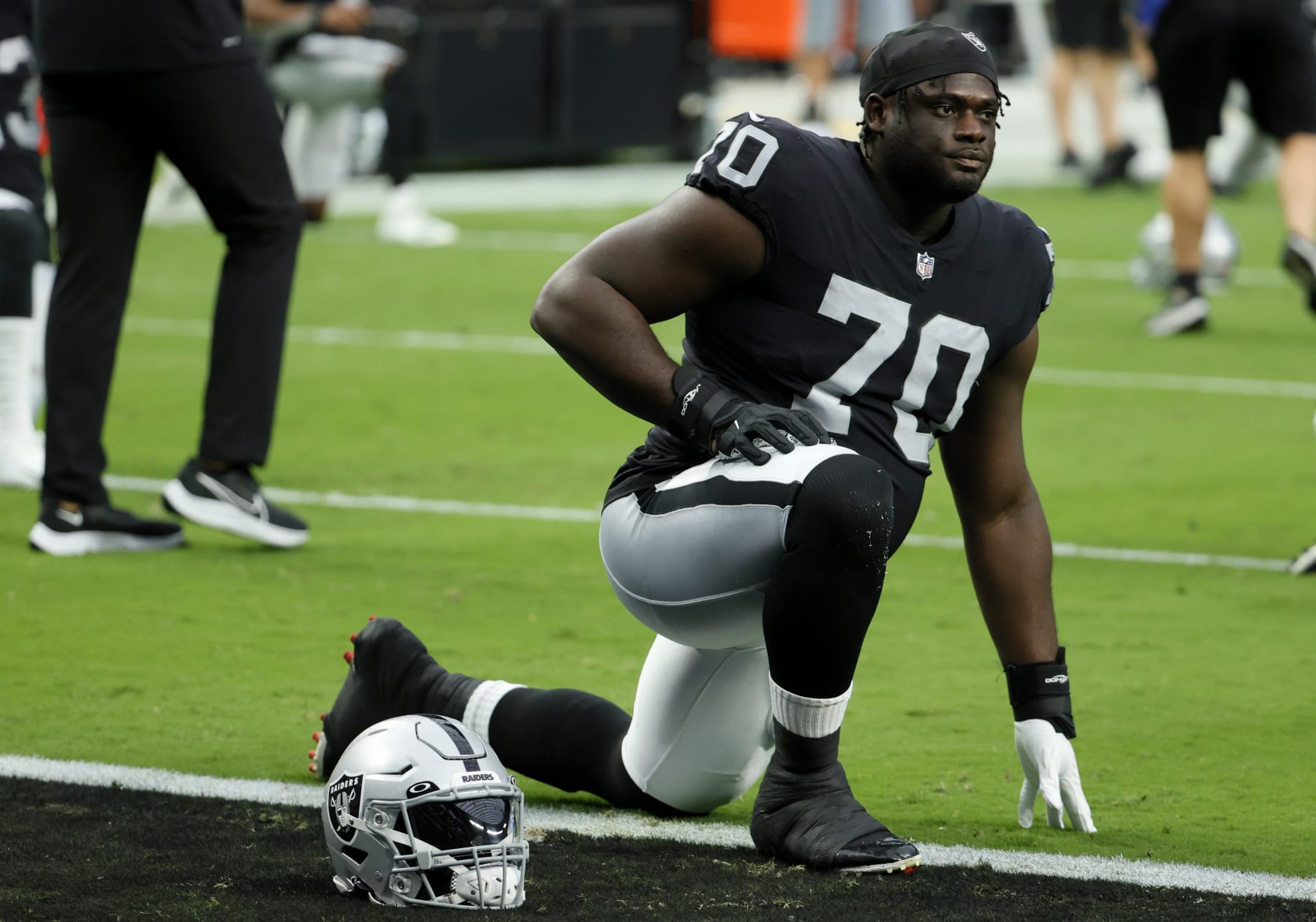 Alex Leatherwood, Chargers Agree to Contract; Former Raiders 1st-Round ...