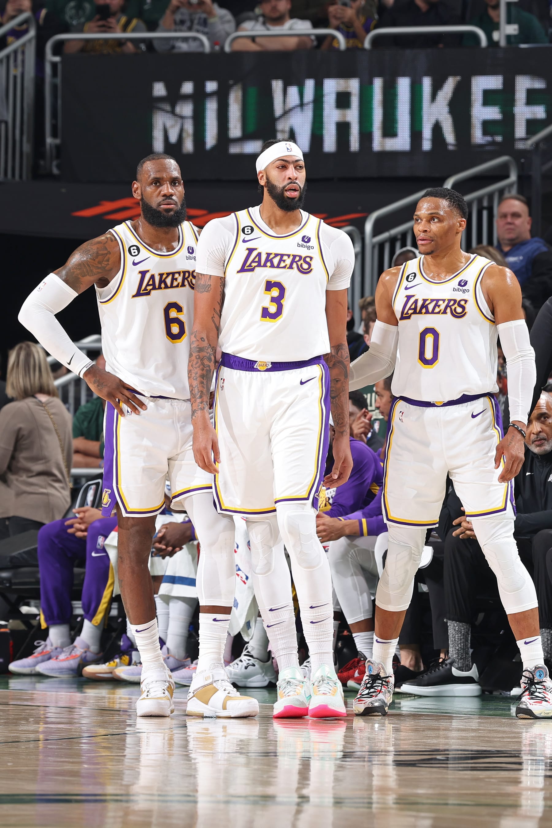 1 Question Every NBA Team Must Answer at the Trade Deadline