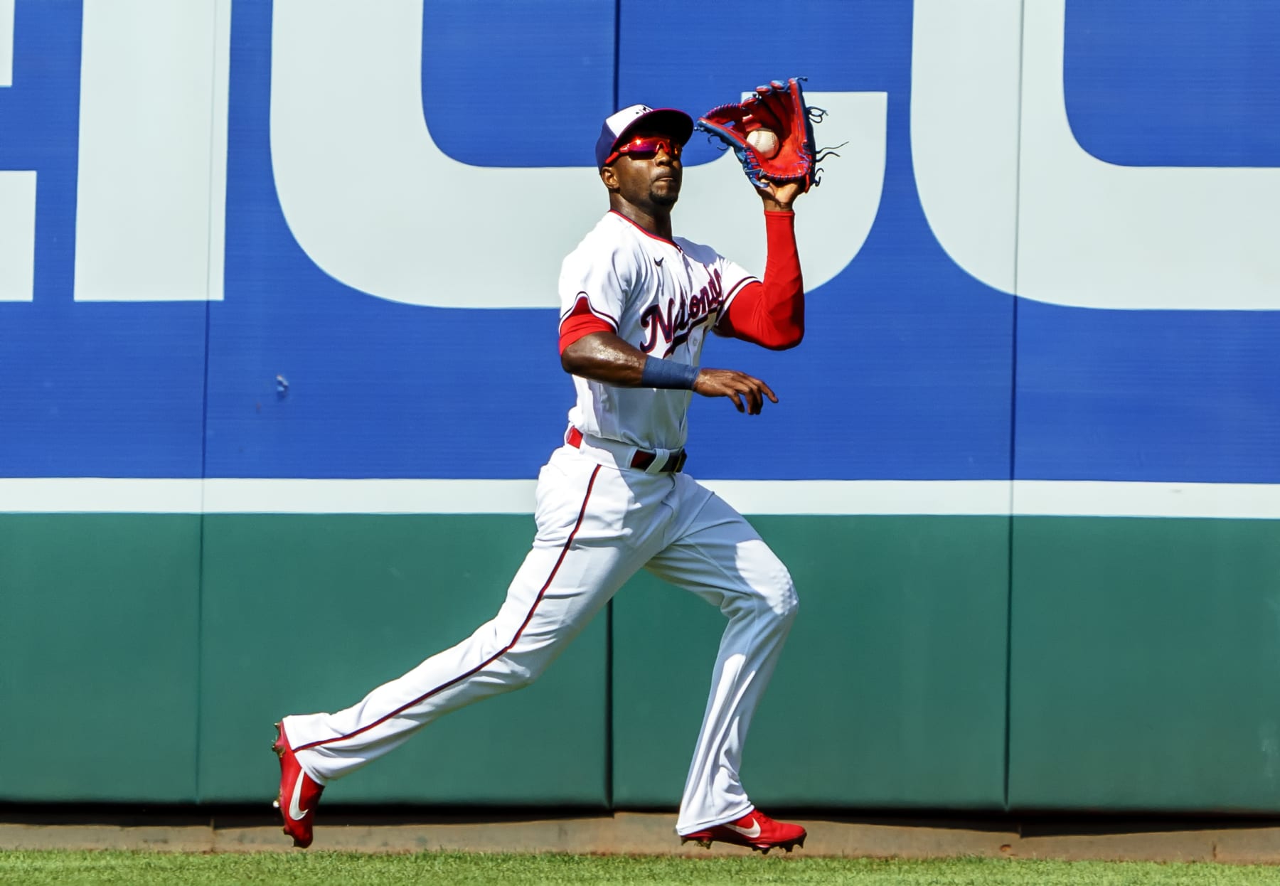 Ranking Every MLB Team's Starting Center Fielder for the 2024 Season