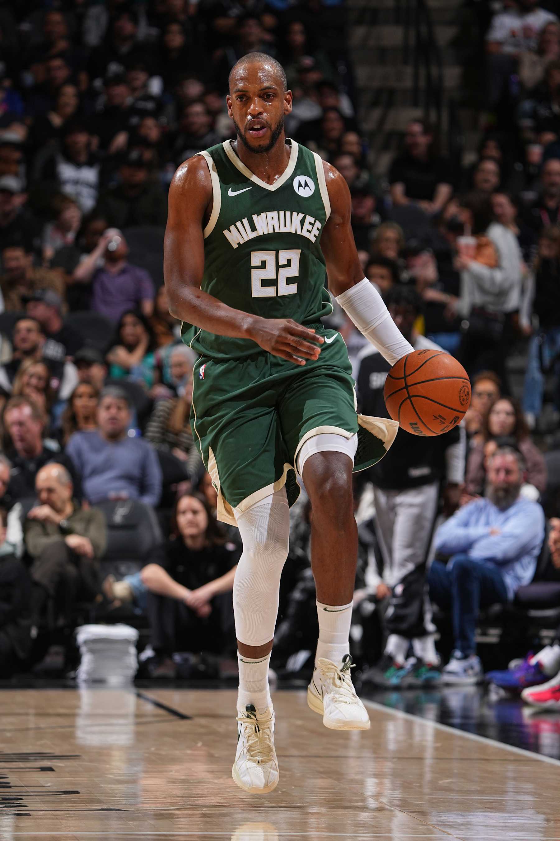 Biggest Winners and Losers of Khris Middleton-Kyle Kuzma Trade Between Bucks, Wizards