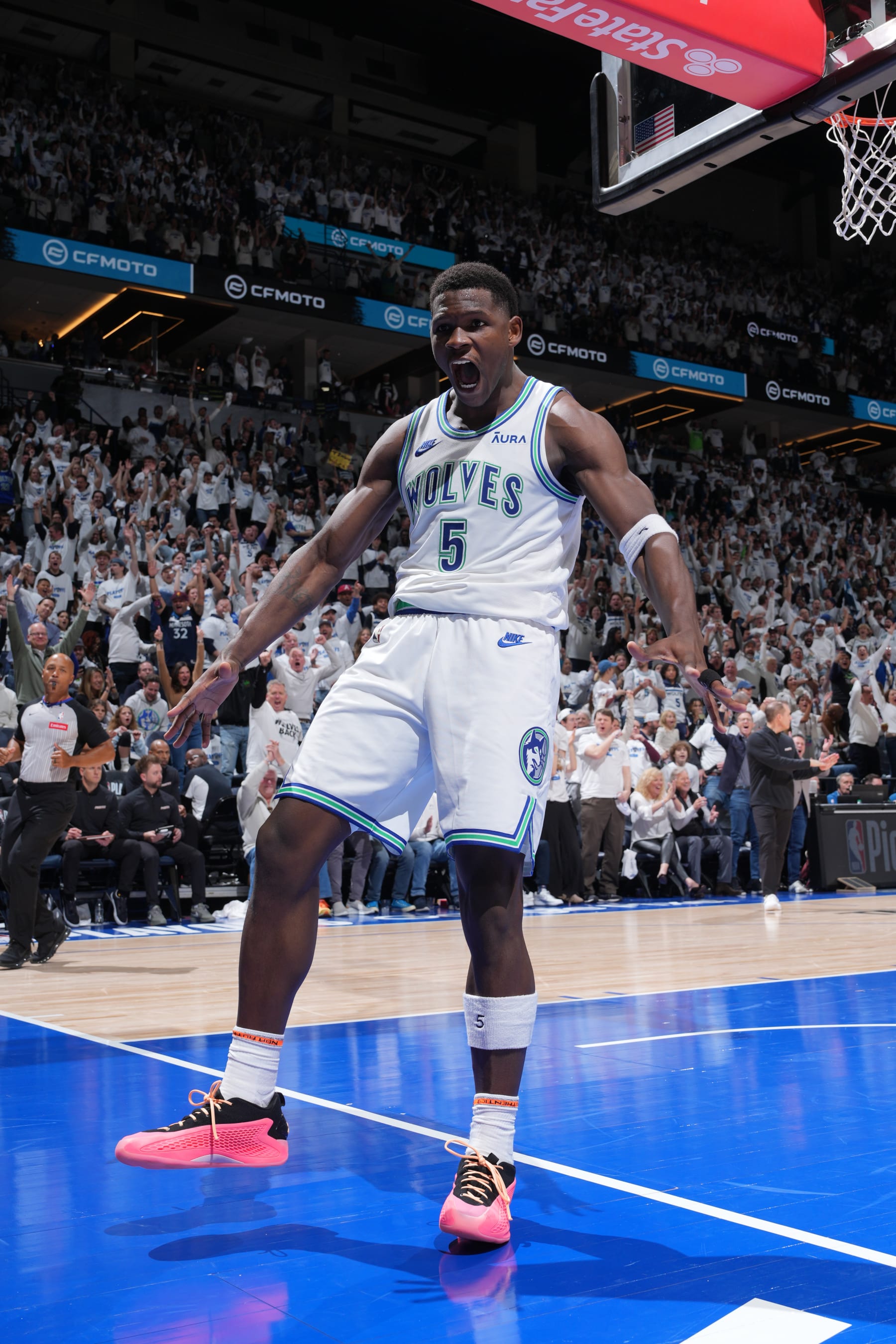 Video: Anthony Edwards, Adrian Peterson Swap Jerseys After Wolves' NBA ...