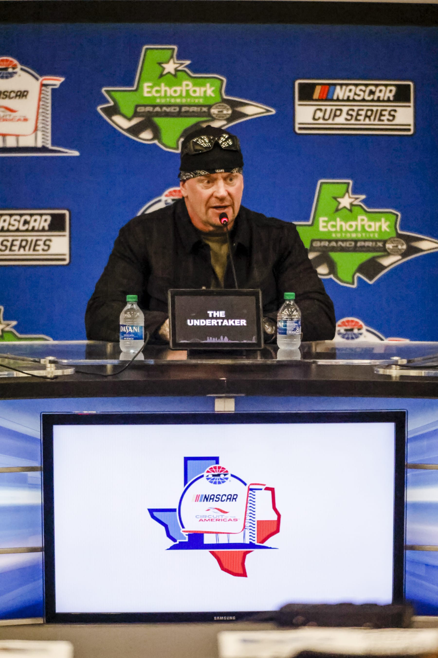 Undertaker Talks CM Punk; WWE Hall of Fame Rumors; Mercedes Moné Wants ...