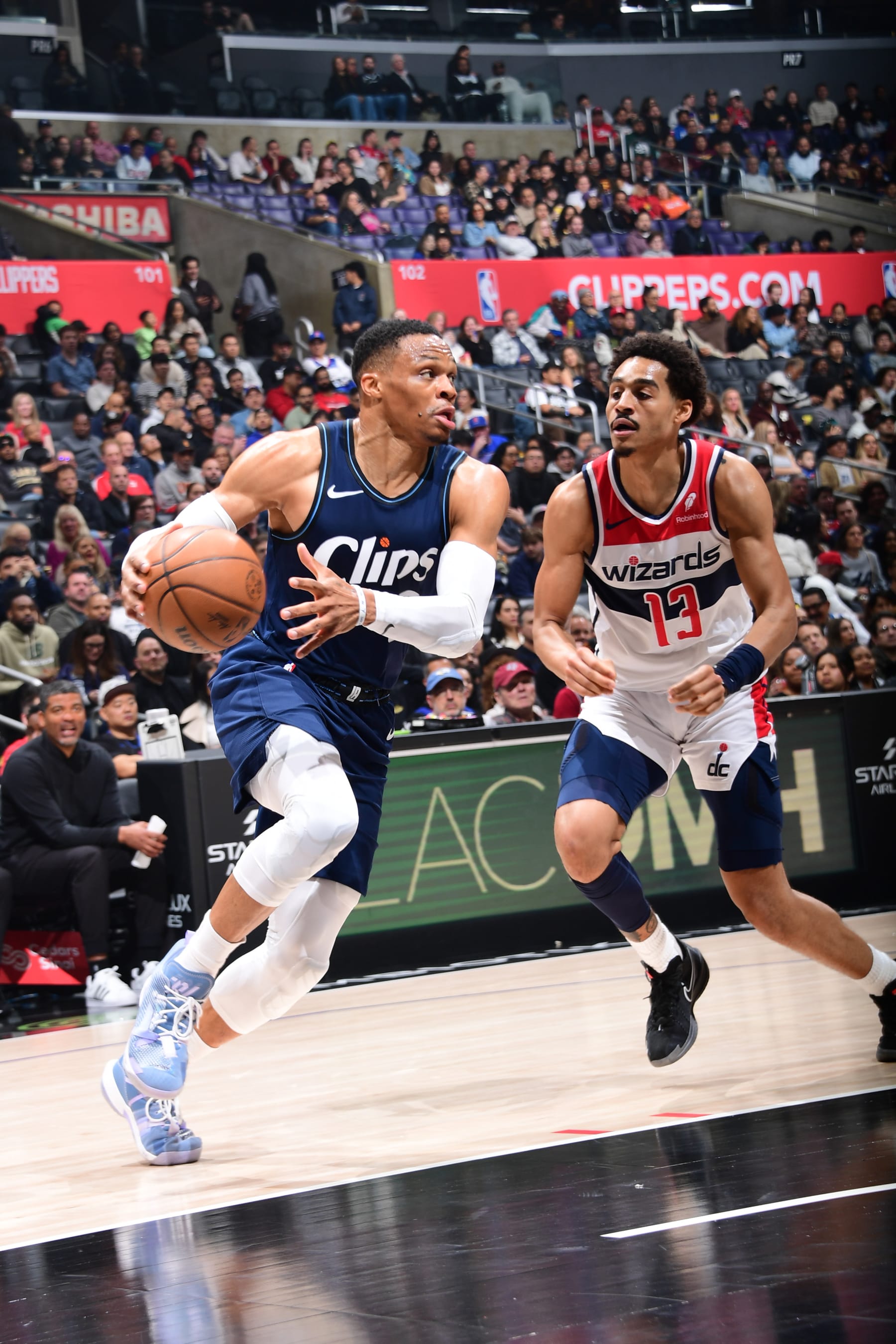 Clippers' Russell Westbrook's Hand Injury Diagnosed as Fracture | News ...