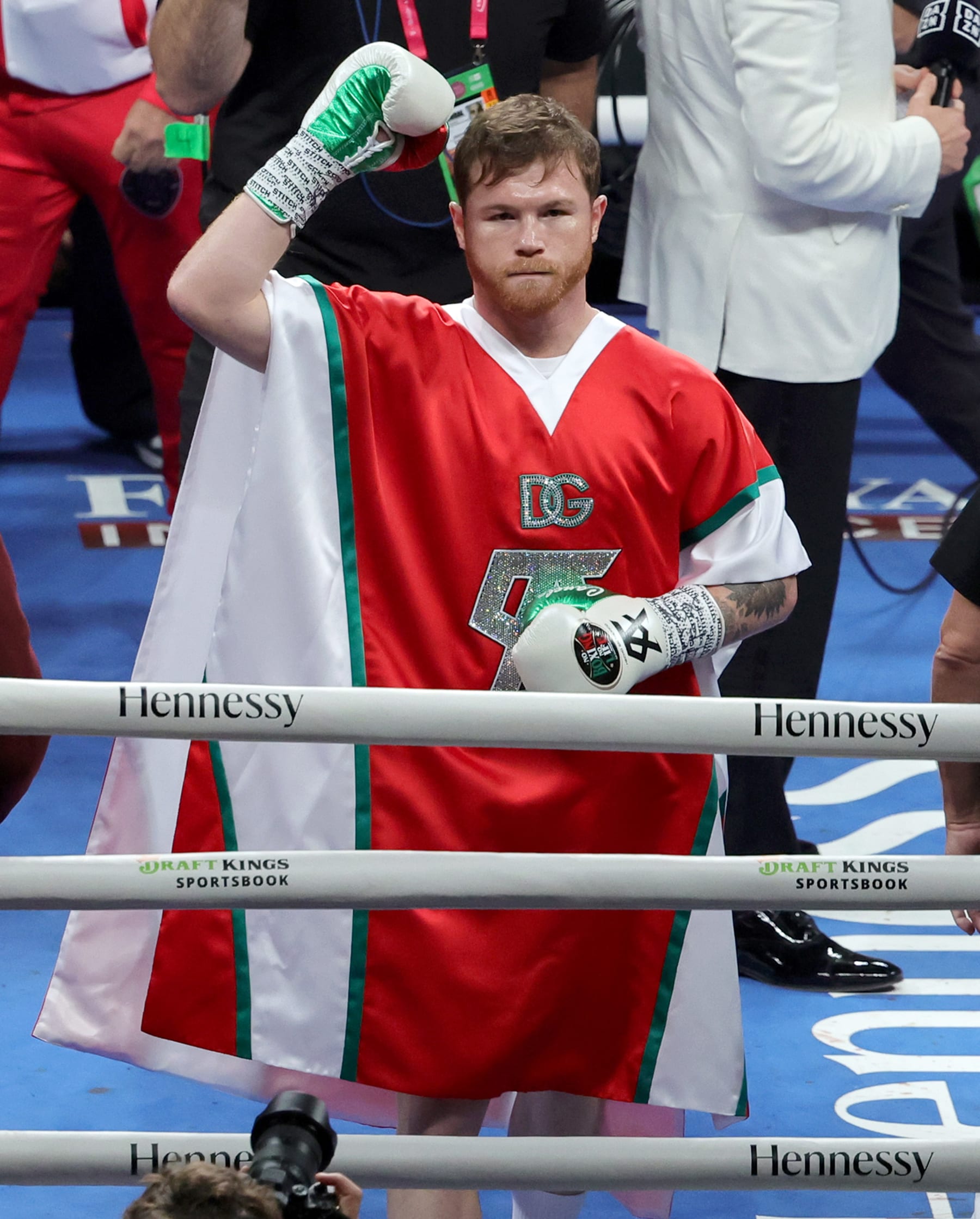 Canelo Álvarez, John Ryder Reportedly Finalizing Contract for May 6 ...