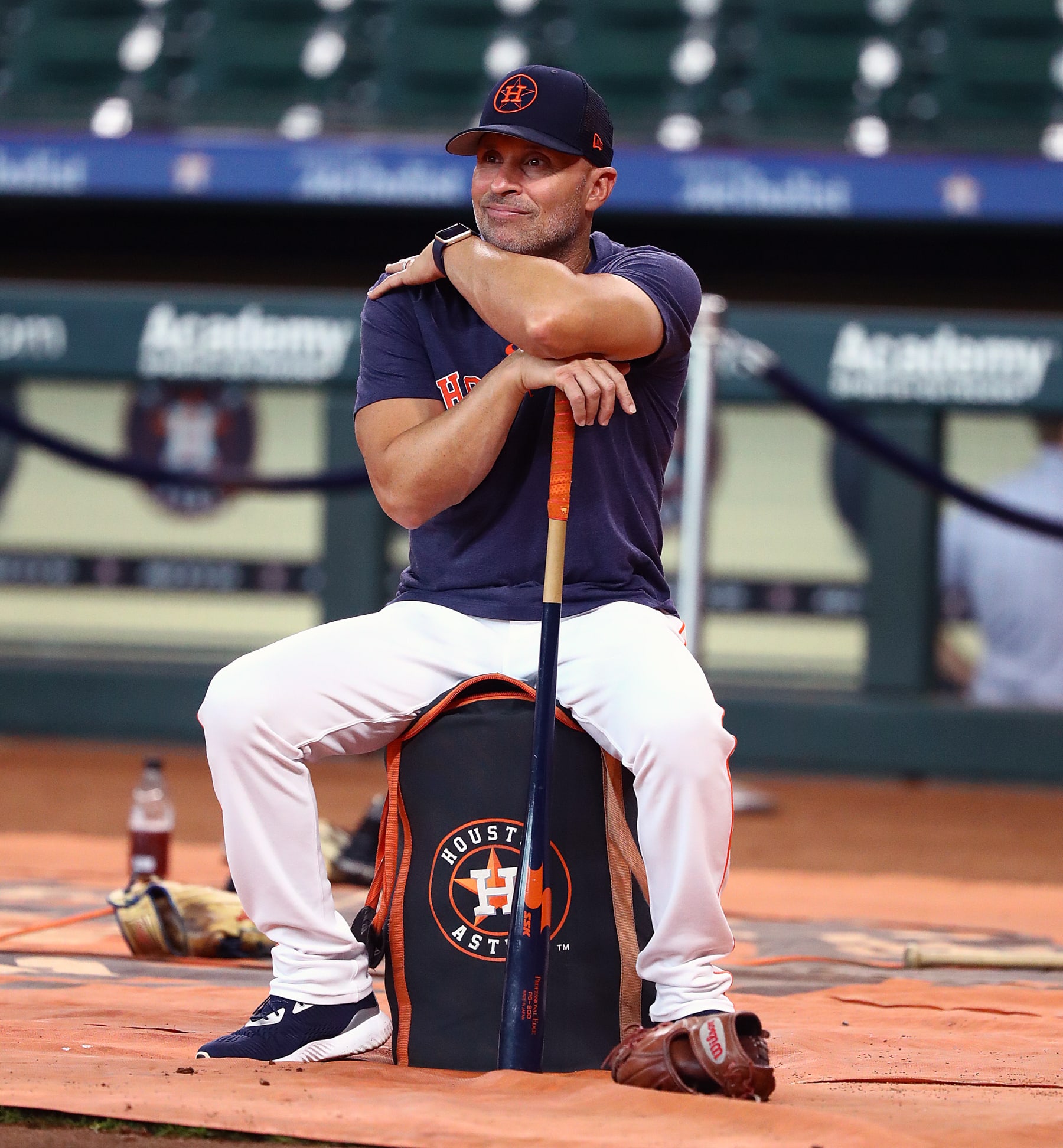 MLB Rumors: Astros' Joe Espada to Replace Dusty Baker as Manager After ...