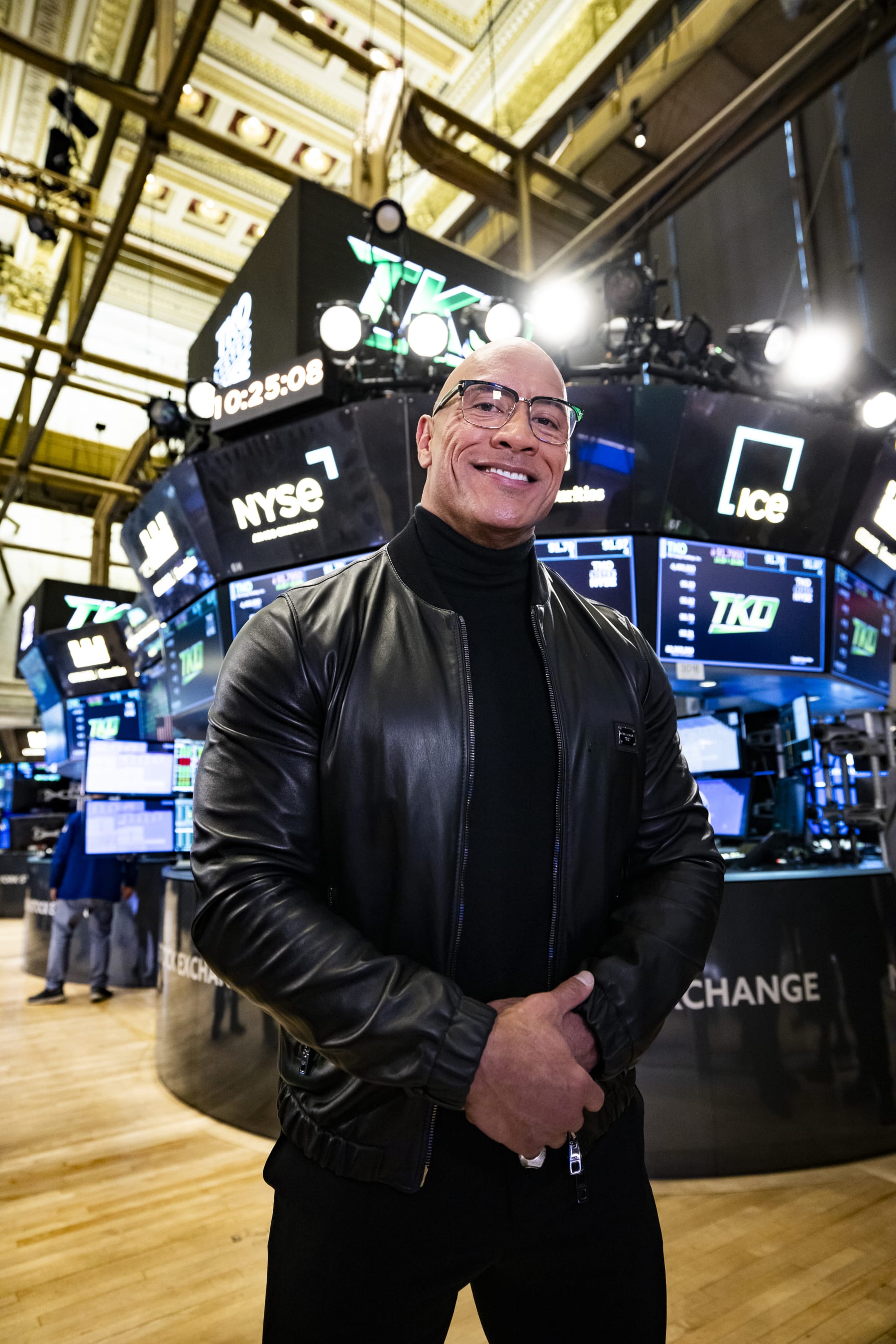 The Rock Called Out by Lashley; Logan Paul Signs New Contract; WWE ...