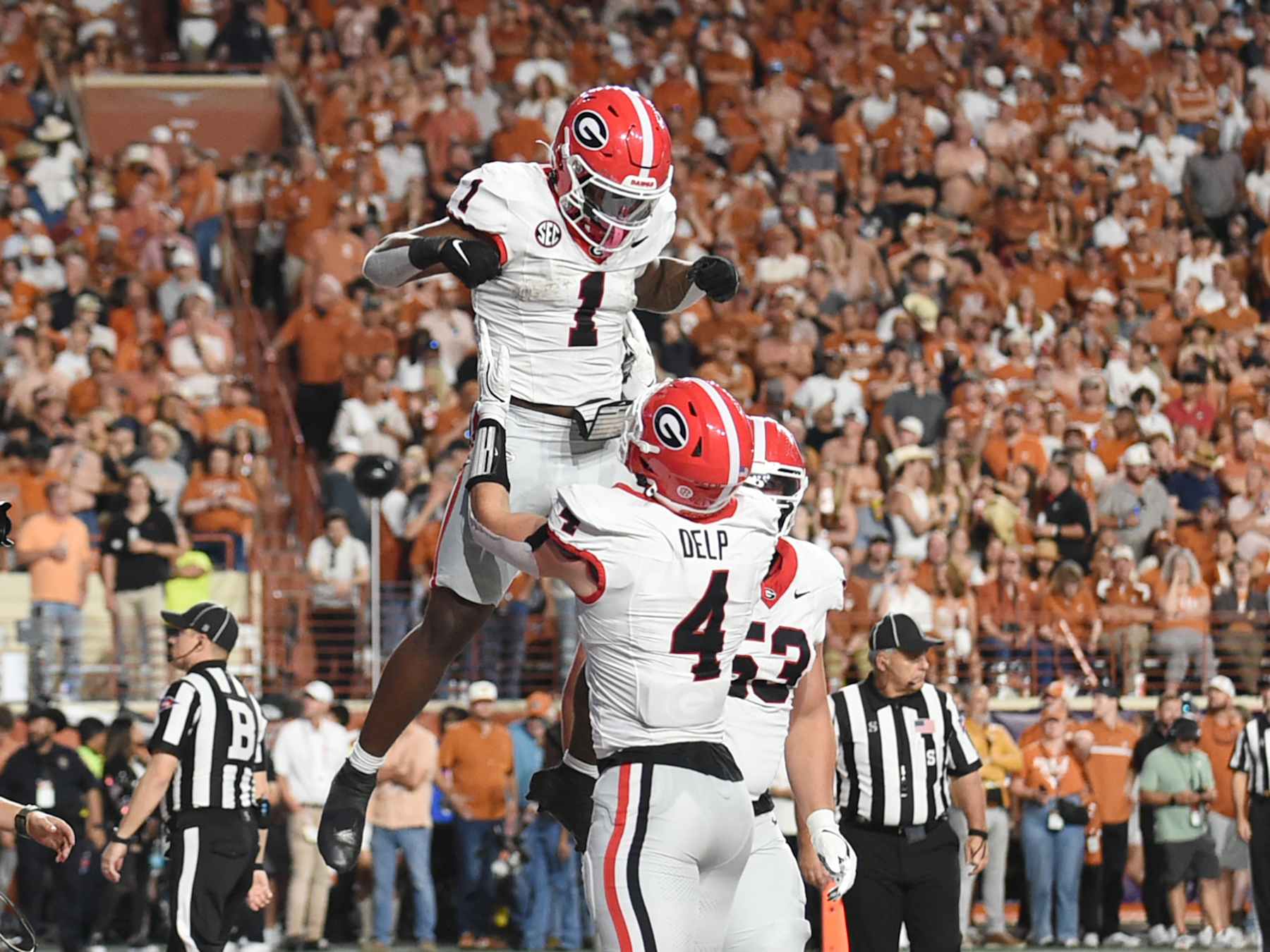 CFB Week 8 Takeaways: Georgia Wrecks Texas as Playoff Crashers Line Up