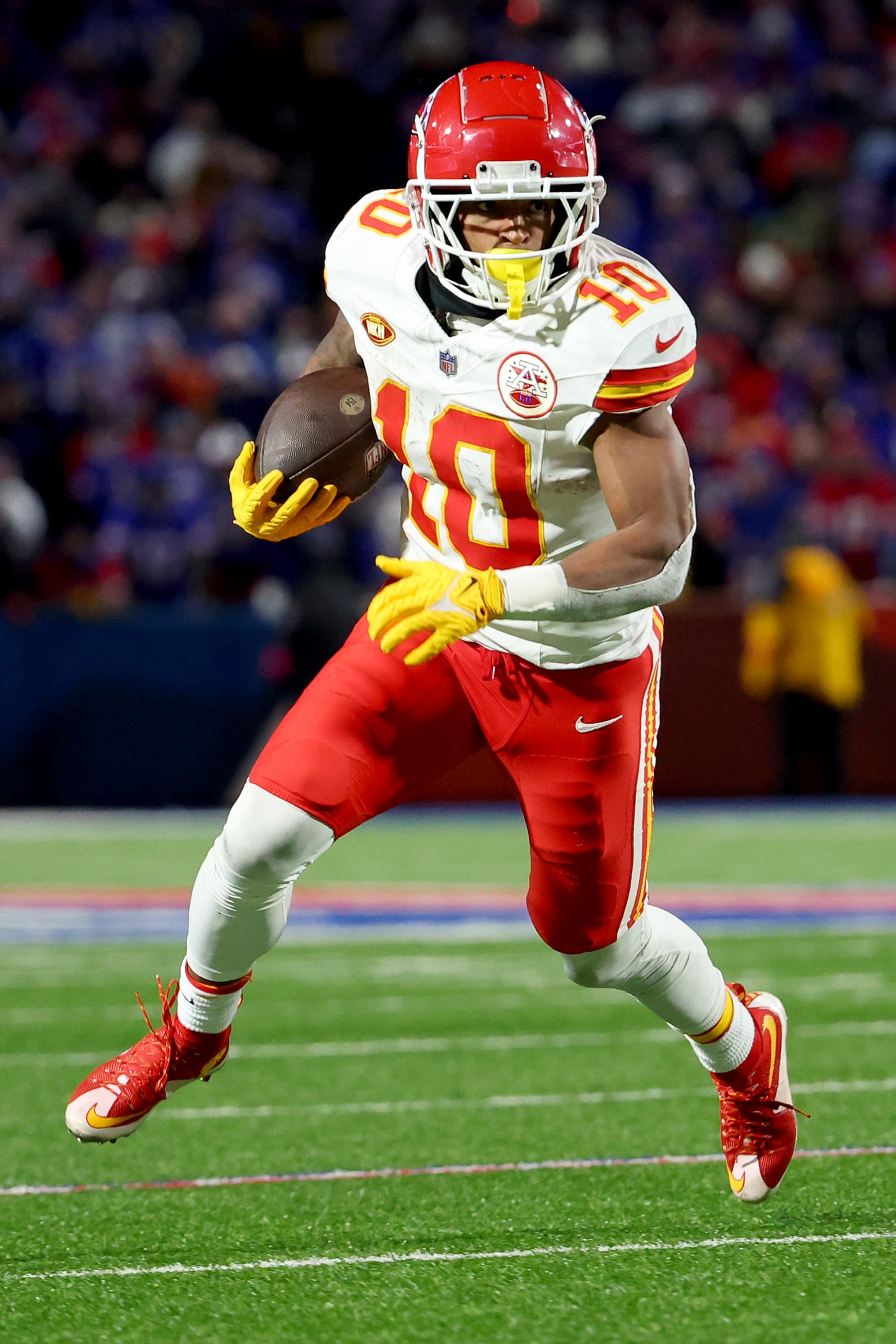 Chiefs' Isiah Pacheco on Memes About His Running Style: 'I Ain't No Zombie'