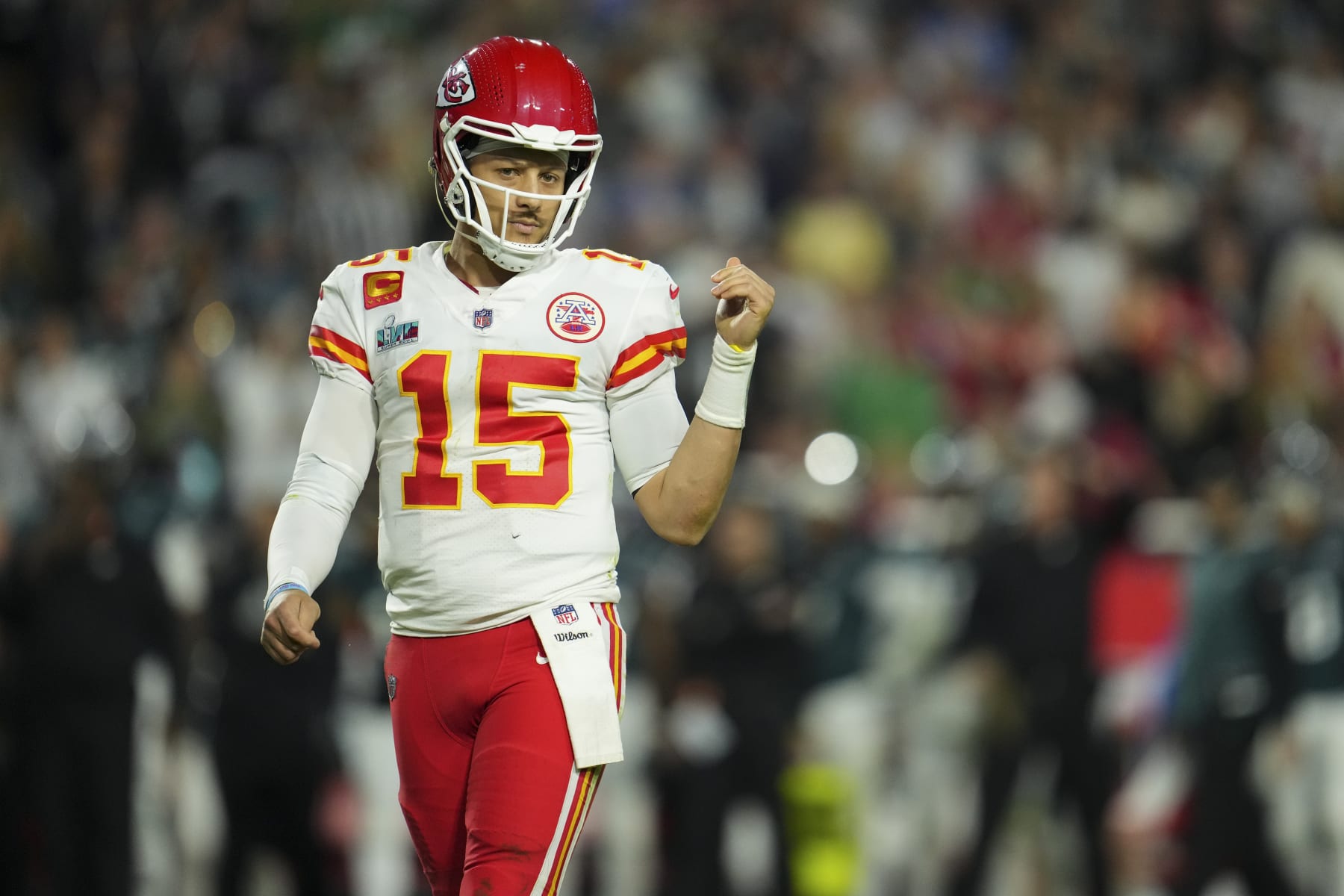 NFL Exec: Patrick Mahomes Would Get Fully Guaranteed Offers in Lamar ...