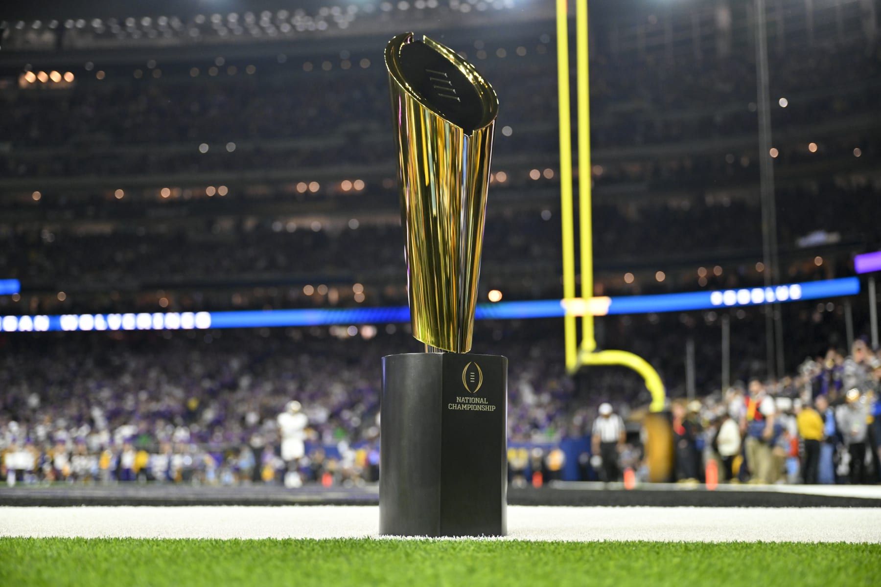 College Football Playoff Reveals Model for 12-Team Format amid ...