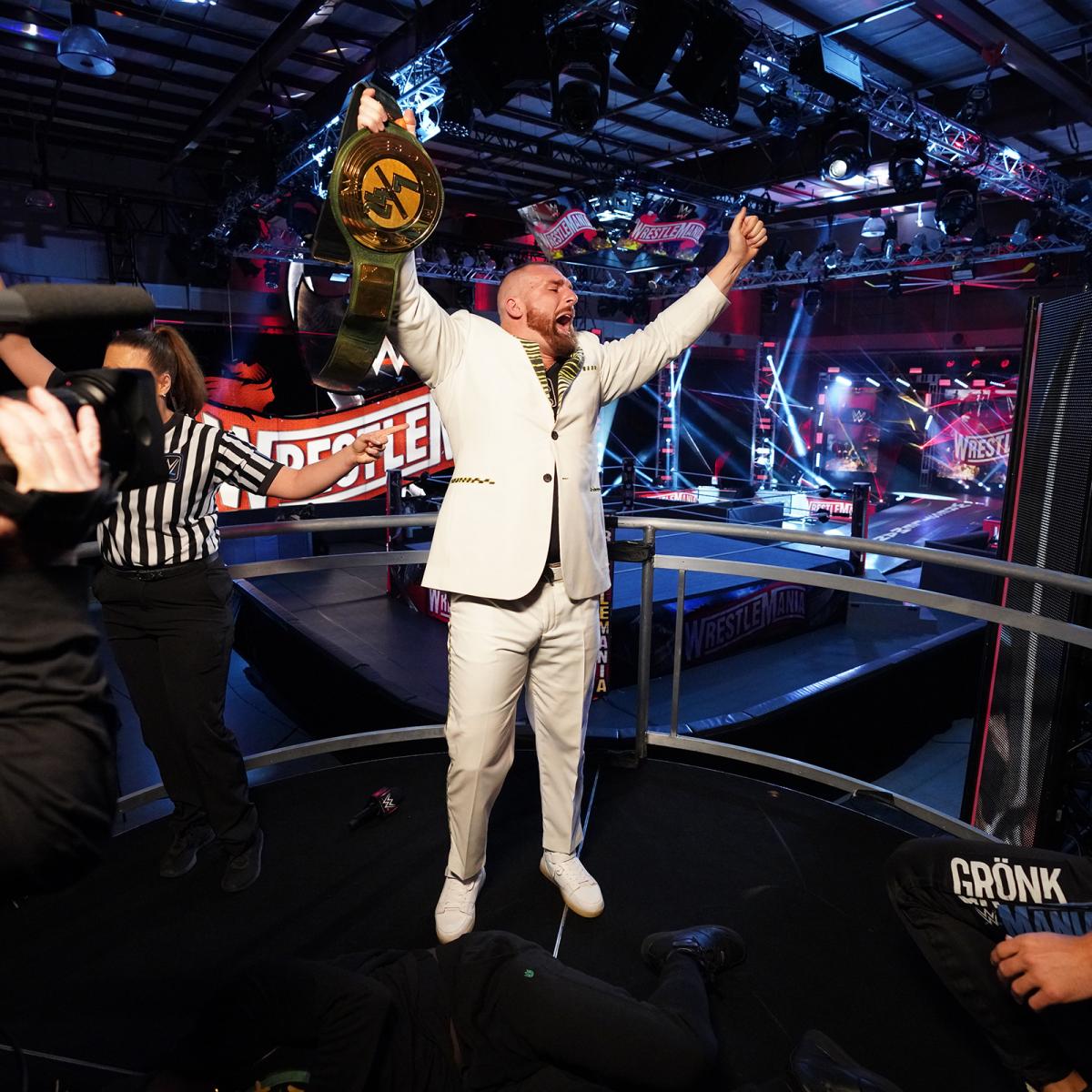 Former WWE Superstar Mojo Rawley Talks Acting Career, Wants to Be Like ...