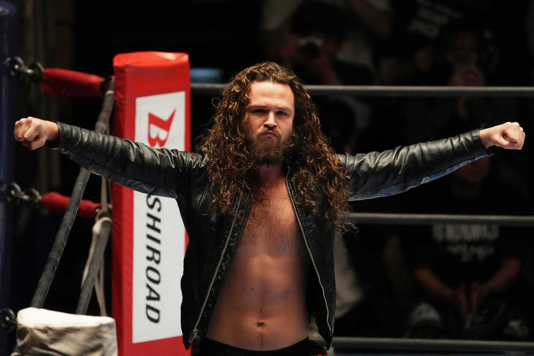 Jack Perry Beats Darby Allin to Retain AEW TNT Title as Sting Returns ...