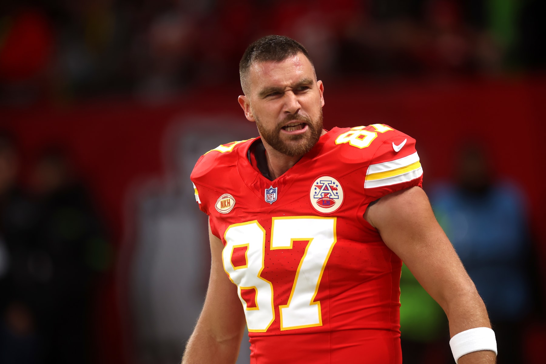 Travis Kelce Breaks Tony Gonzalez's Chiefs Record for All-Time Receiving Yards | News, Scores ...