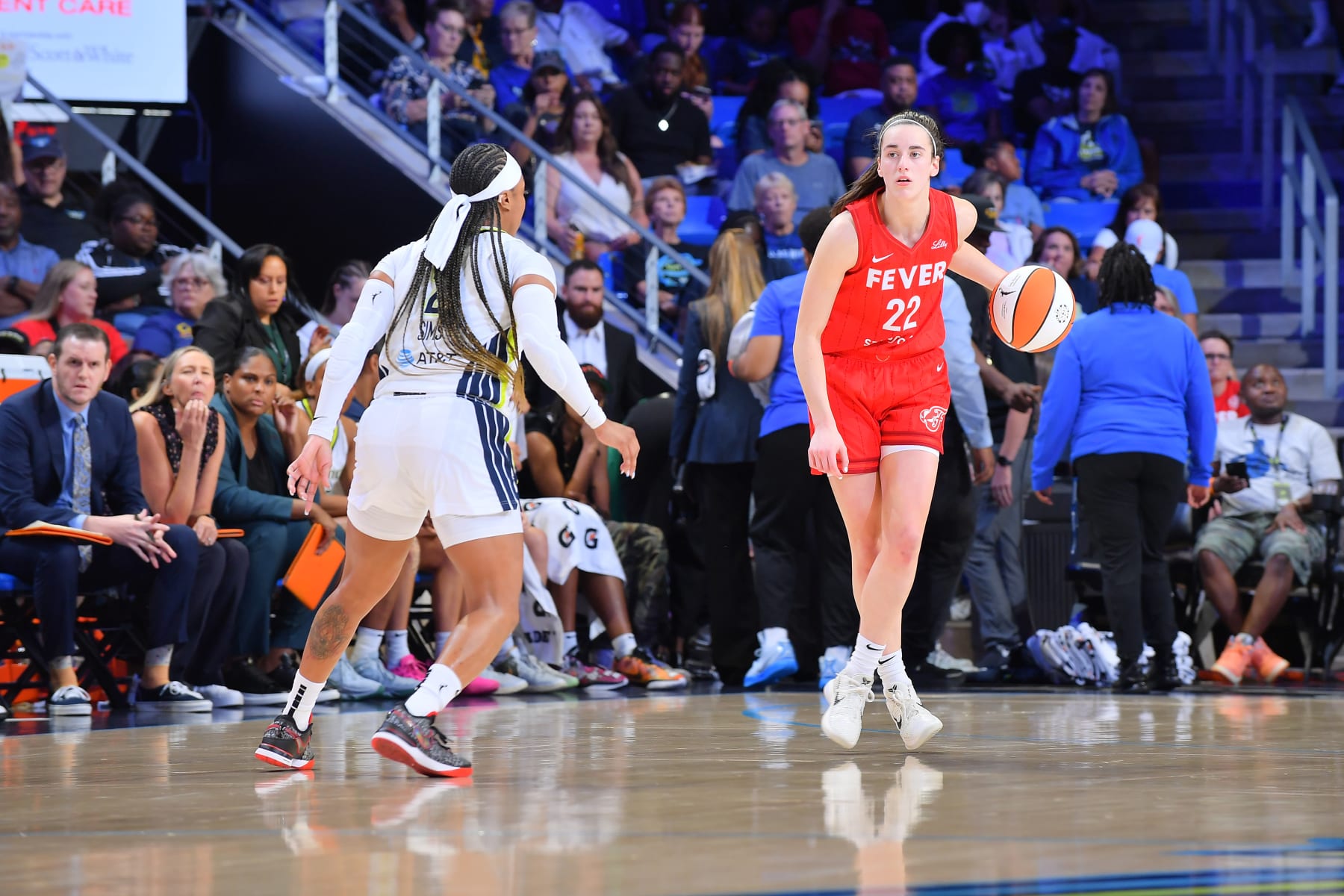 Caitlin Clark Breaks WNBA Record with 19 Assists, Wows Fans amid Fever Loss vs. Wings | News ...
