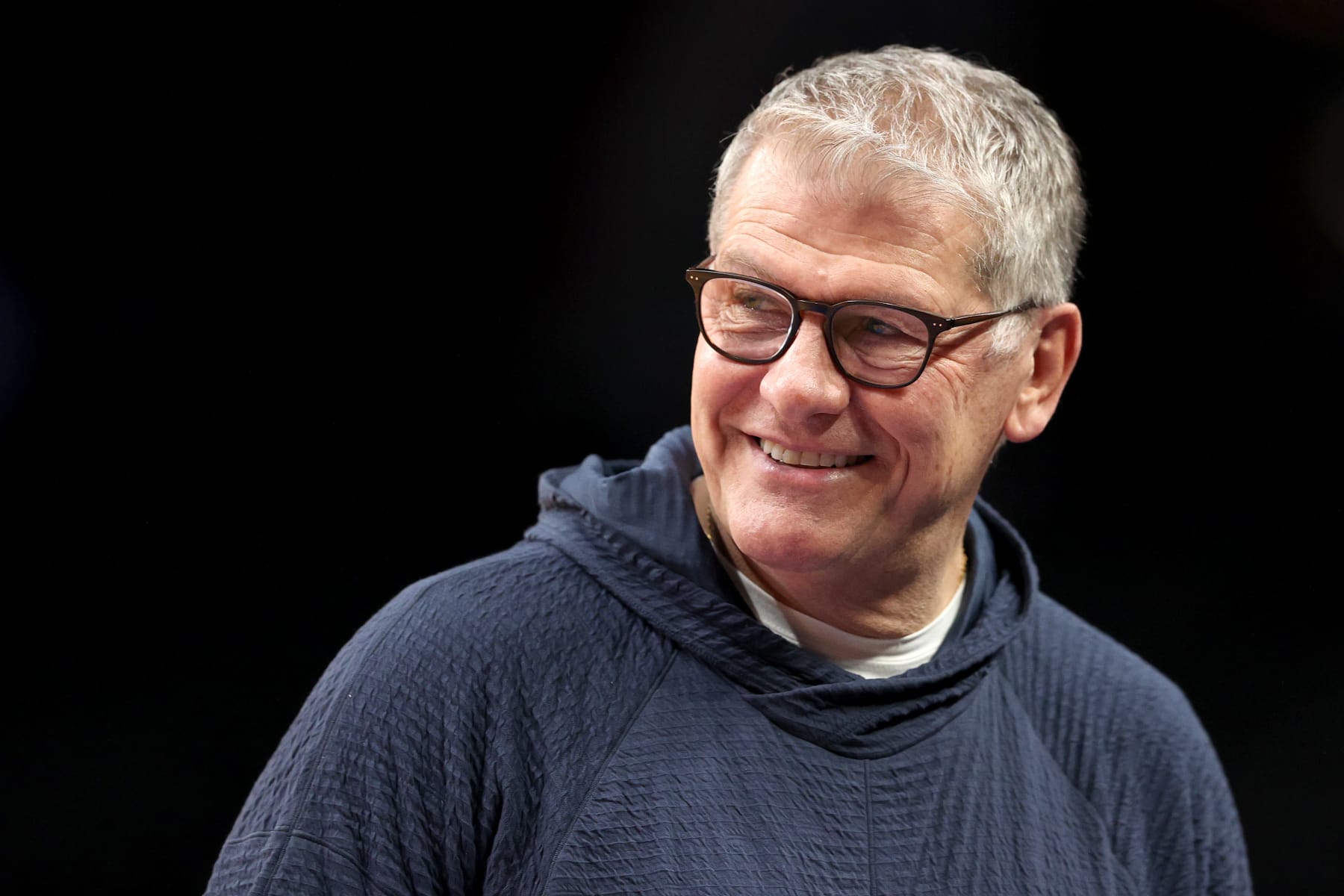 Geno Auriemma, UConn Agree to 5-Year, $18.7M Contract Extension ...