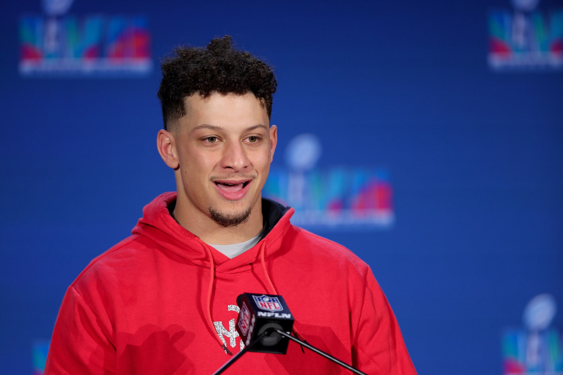 Patrick Mahomes Talks Chiefs' 'Pikachu Formation,' 'Gotta Catch 'Em All ...