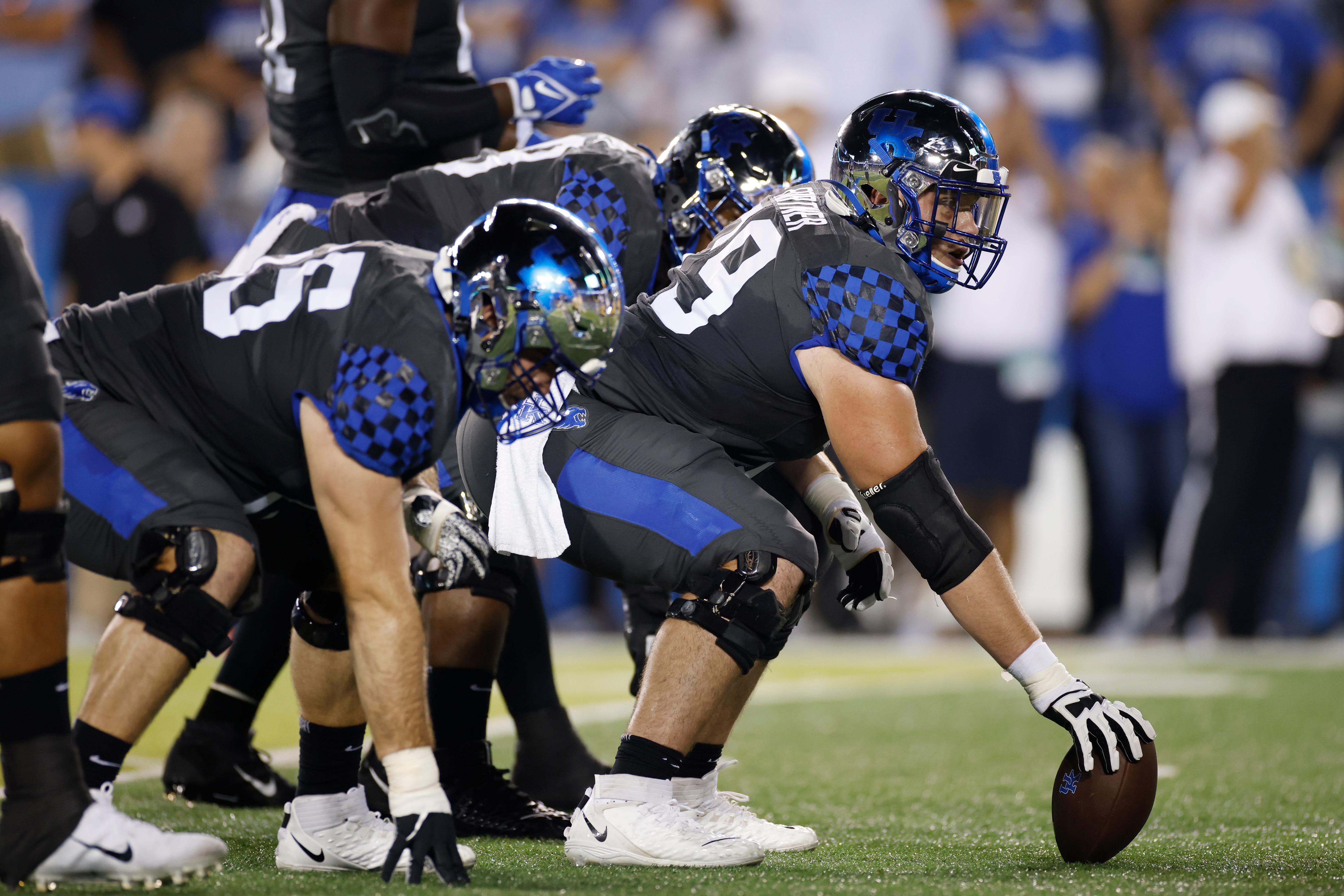 Luke Fortner NFL Draft 2022: Scouting Report for Kentucky IOL | News ...