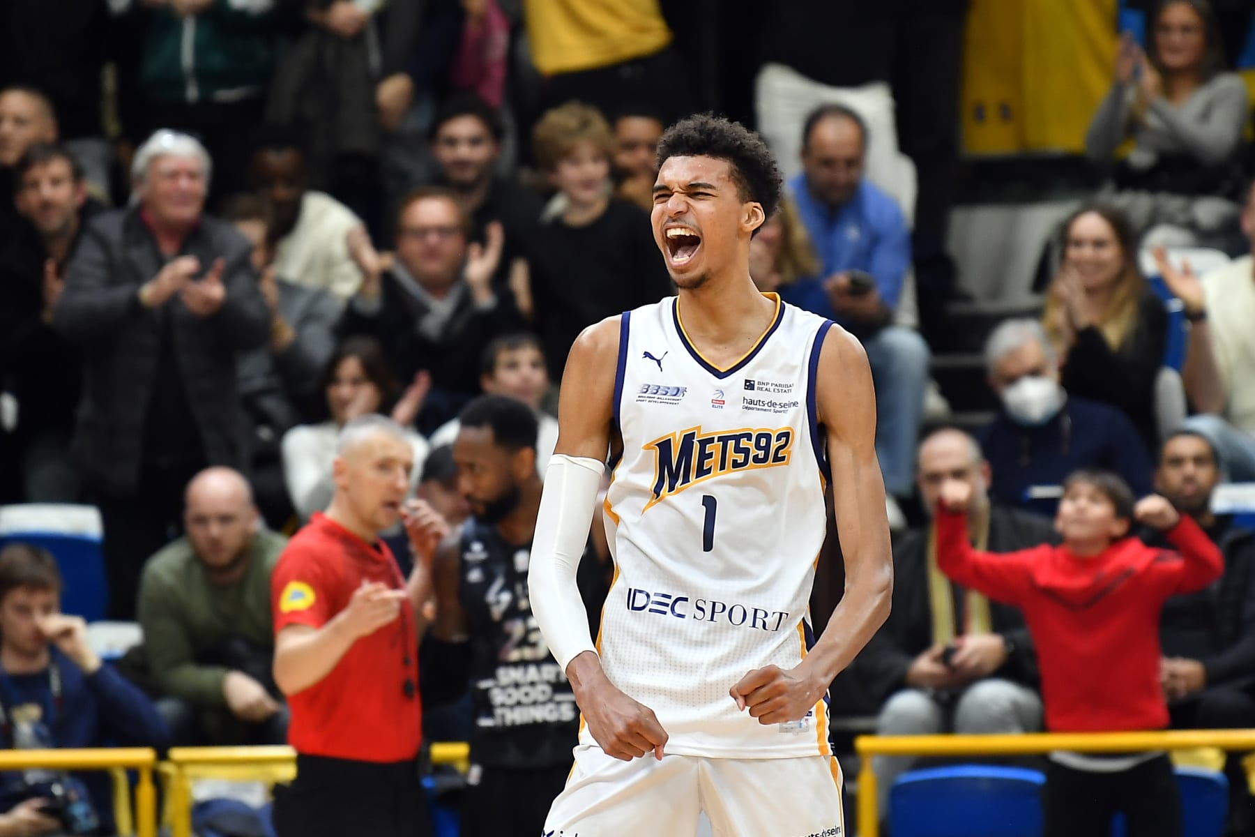 NBA Exec: Victor Wembanyama Not on LeBron James' Level as Prospect ...