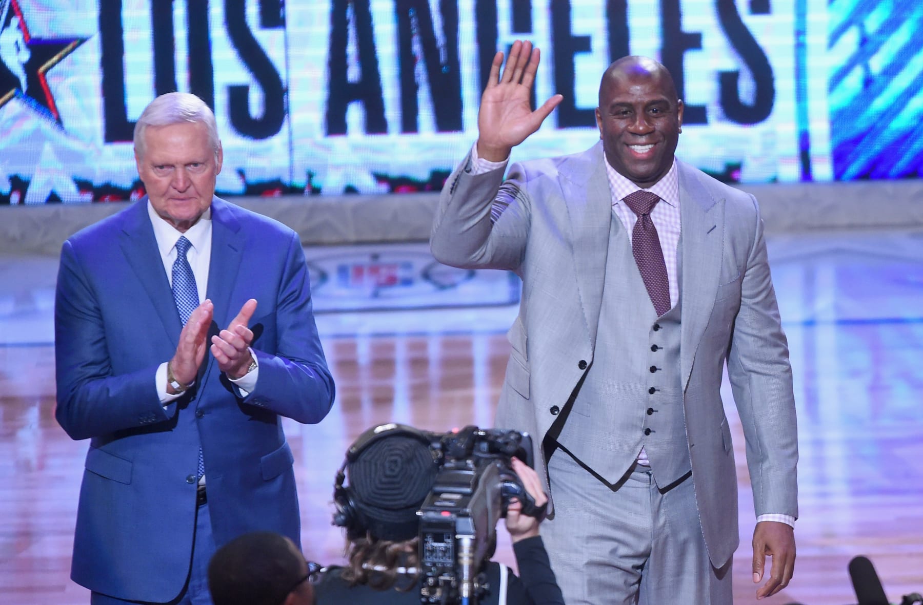 Magic Johnson Honors Jerry West, Says He's 'Only Reason' Lakers Have 17 ...