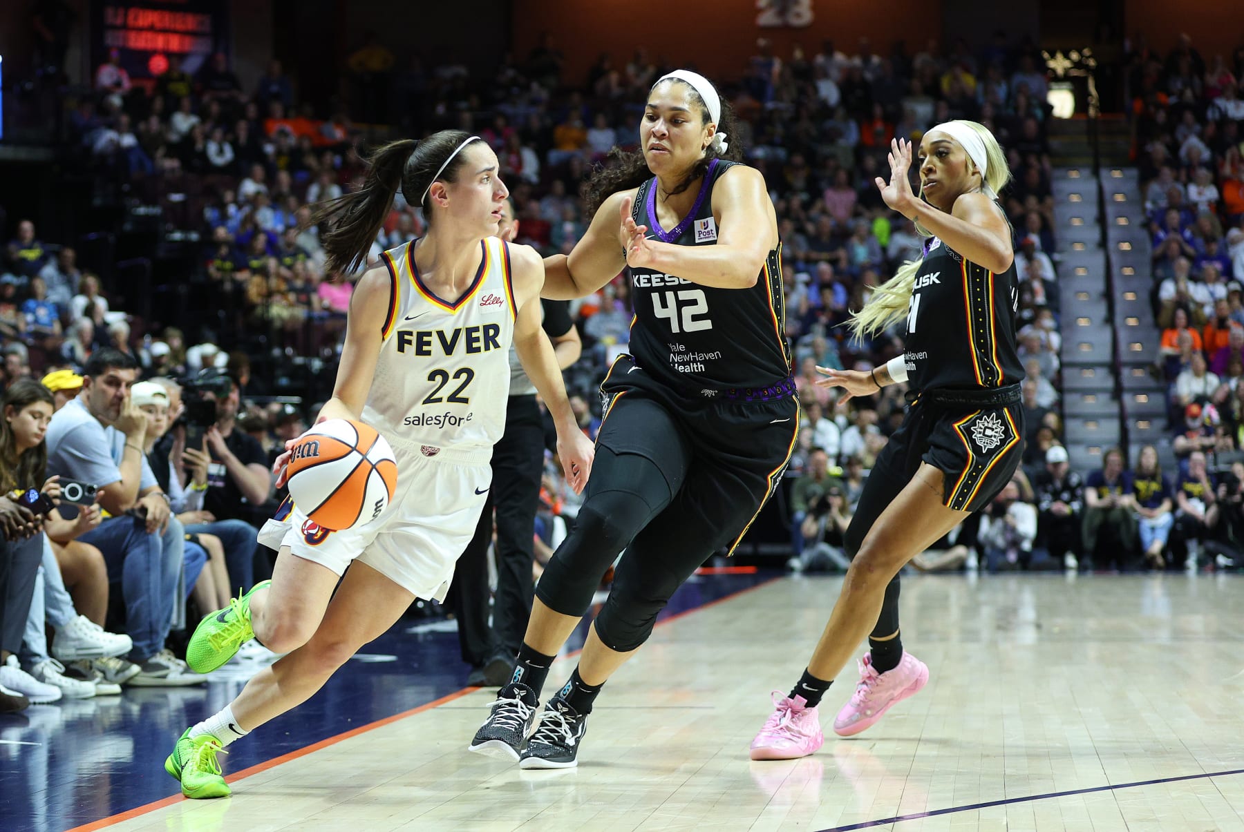 Caitlin Clark's Fever Debut Draws 2.1M Viewers; Most-Watched WNBA Game ...