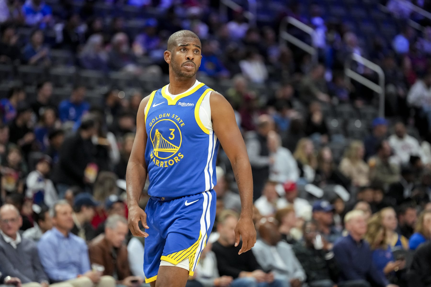 Warriors' Chris Paul Out at Least 2 Games With Nerve Injury in Leg