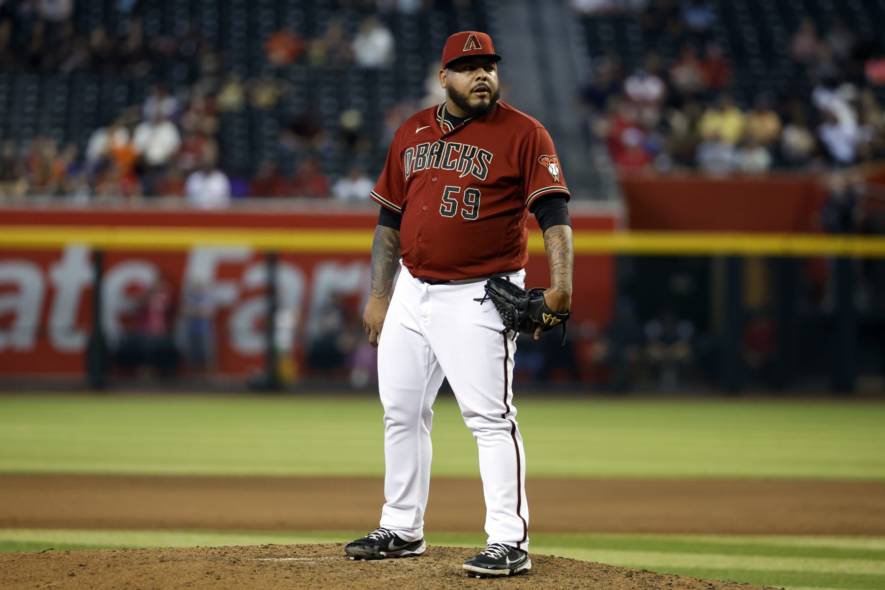 Reyes Moronta Dies at 31; Pitcher Played for Giants, Dodgers, D-Backs ...