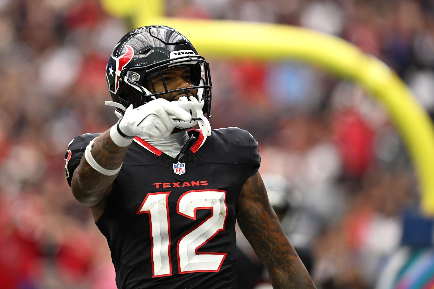 Tank Dell Trade Value, Mooney and Top Waiver-Wire WRs After Nico ...