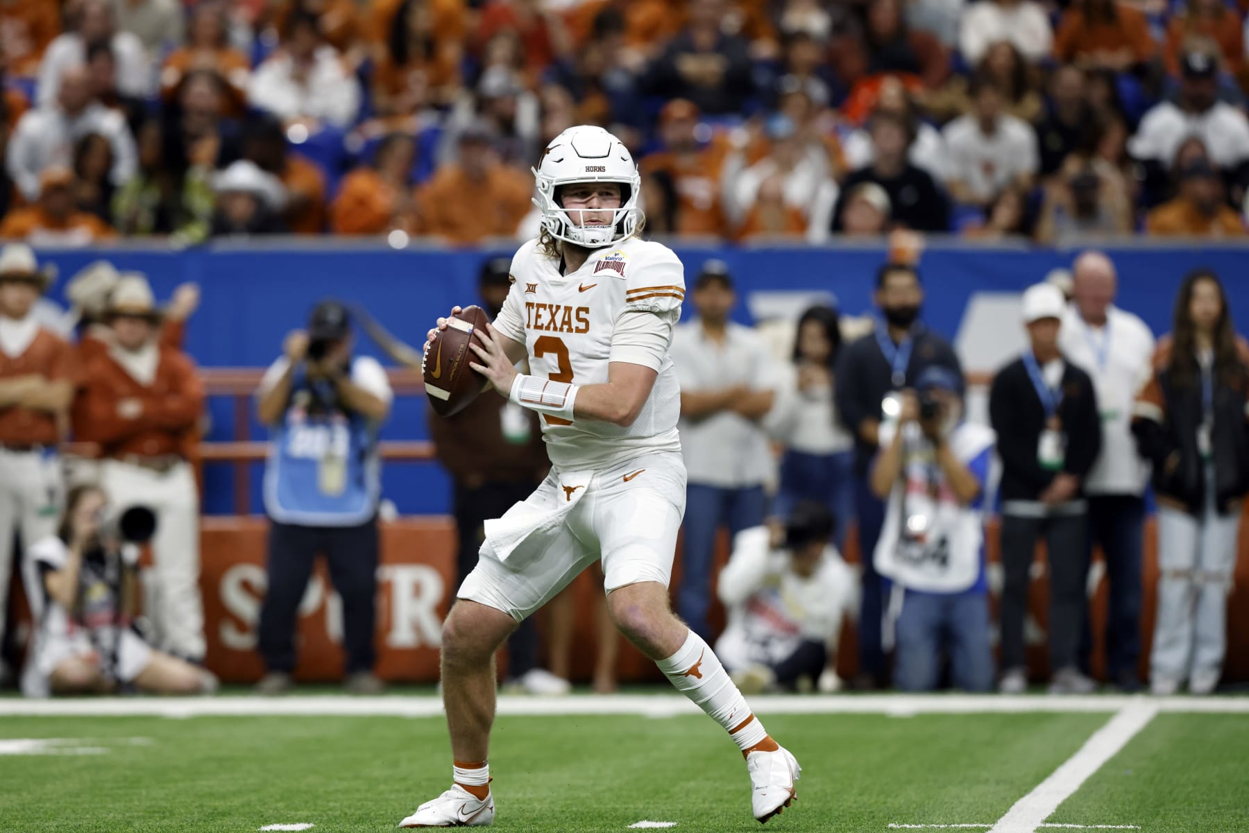 Big CFB Programs with the Toughest QB Decisions Entering 2023 | News ...