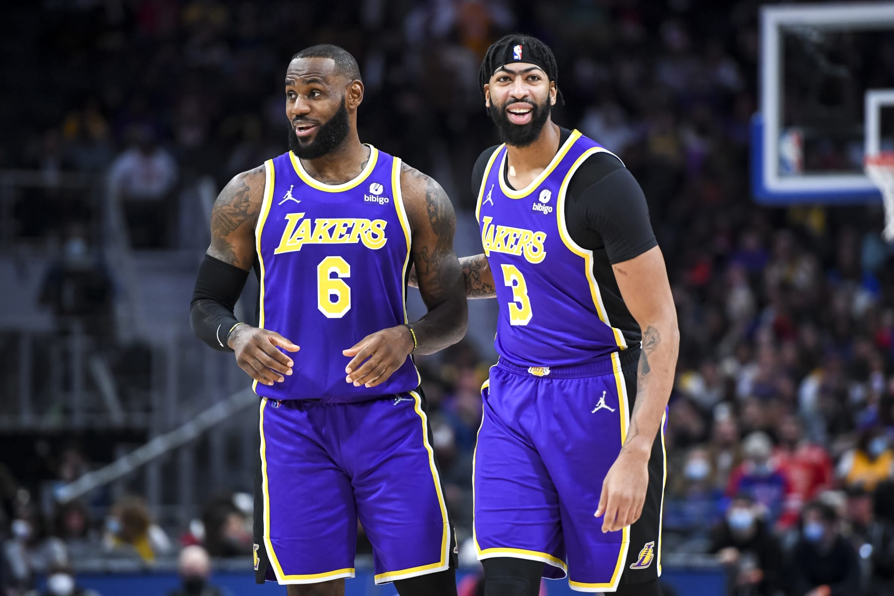 Anthony Davis Says Lakers Are 'Underdogs' This Year: 'We Have a Chip on ...