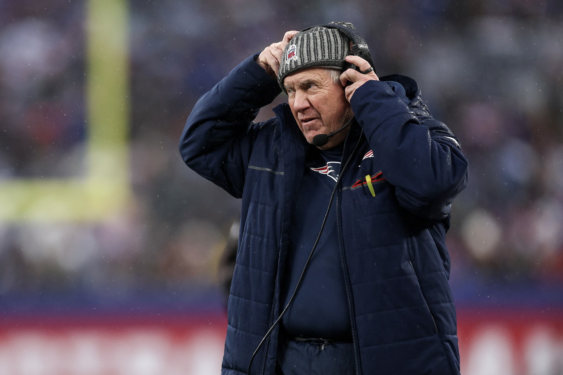 Bill Belichick Dodges Question on Still Wanting to Coach Patriots After ...