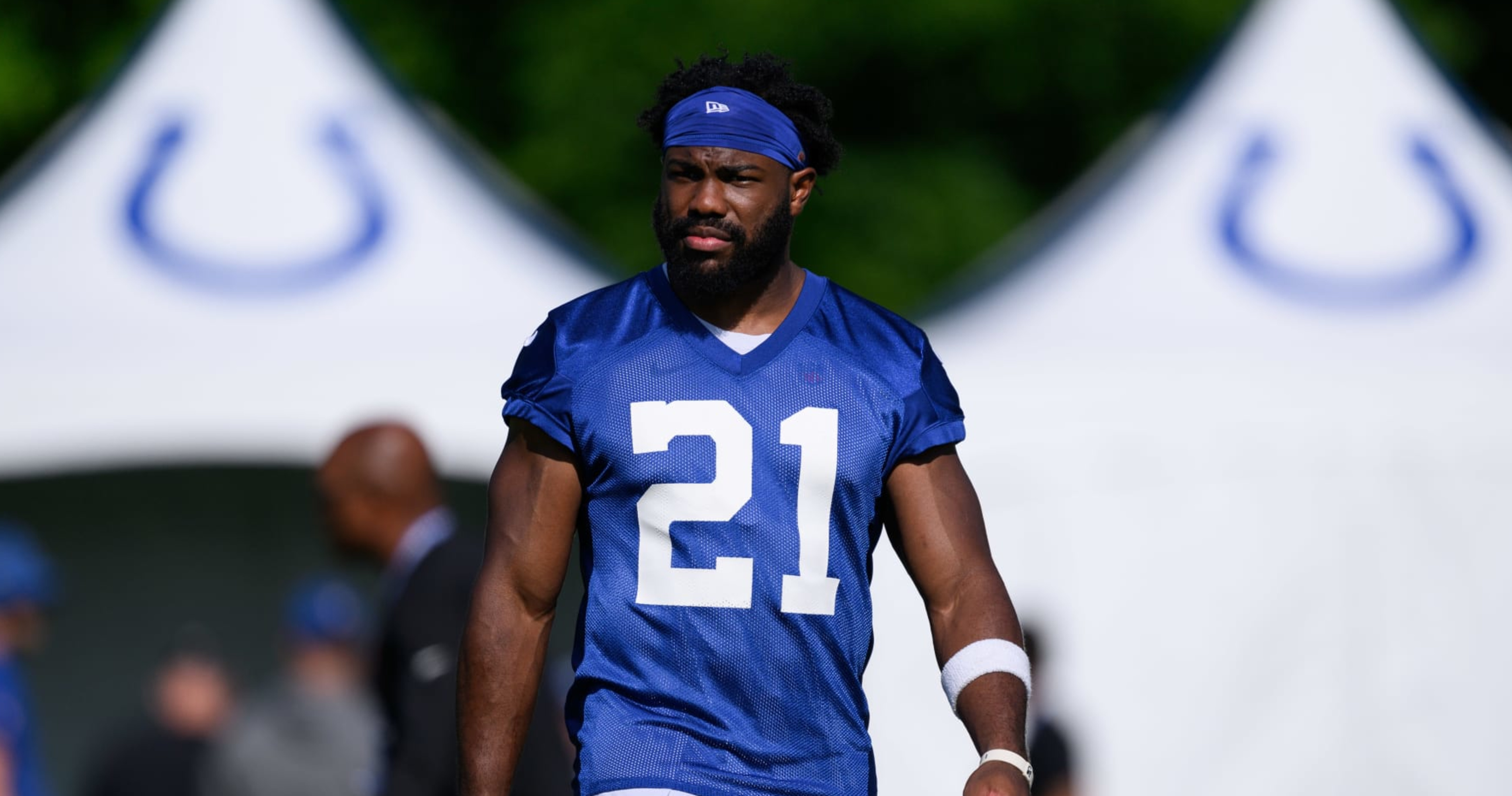 Report: Colts' Zack Moss Suffers Broken Arm Injury Amid Jonathan Taylor ... Report: Colts' Zack Moss Suffers Broken Arm Injury Amid Jonathan Taylor ...