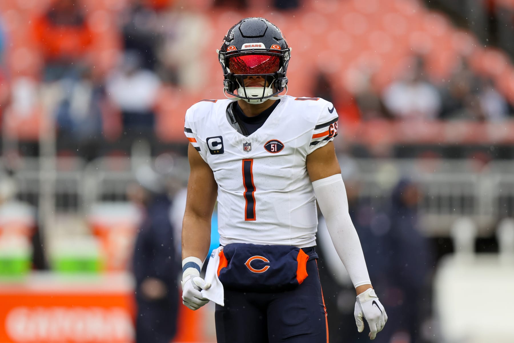 NFL Rumors: Insiders Feel Bears Trade Justin Fields for Round 2 Pick ...