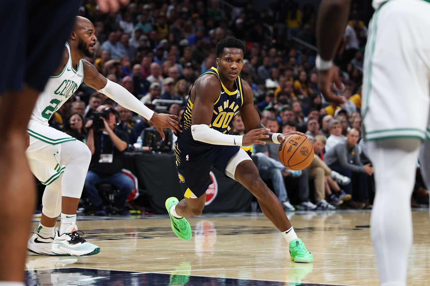 NBA Power Rankings: Milwaukee Bucks Slide, Los Angeles Lakers Rise