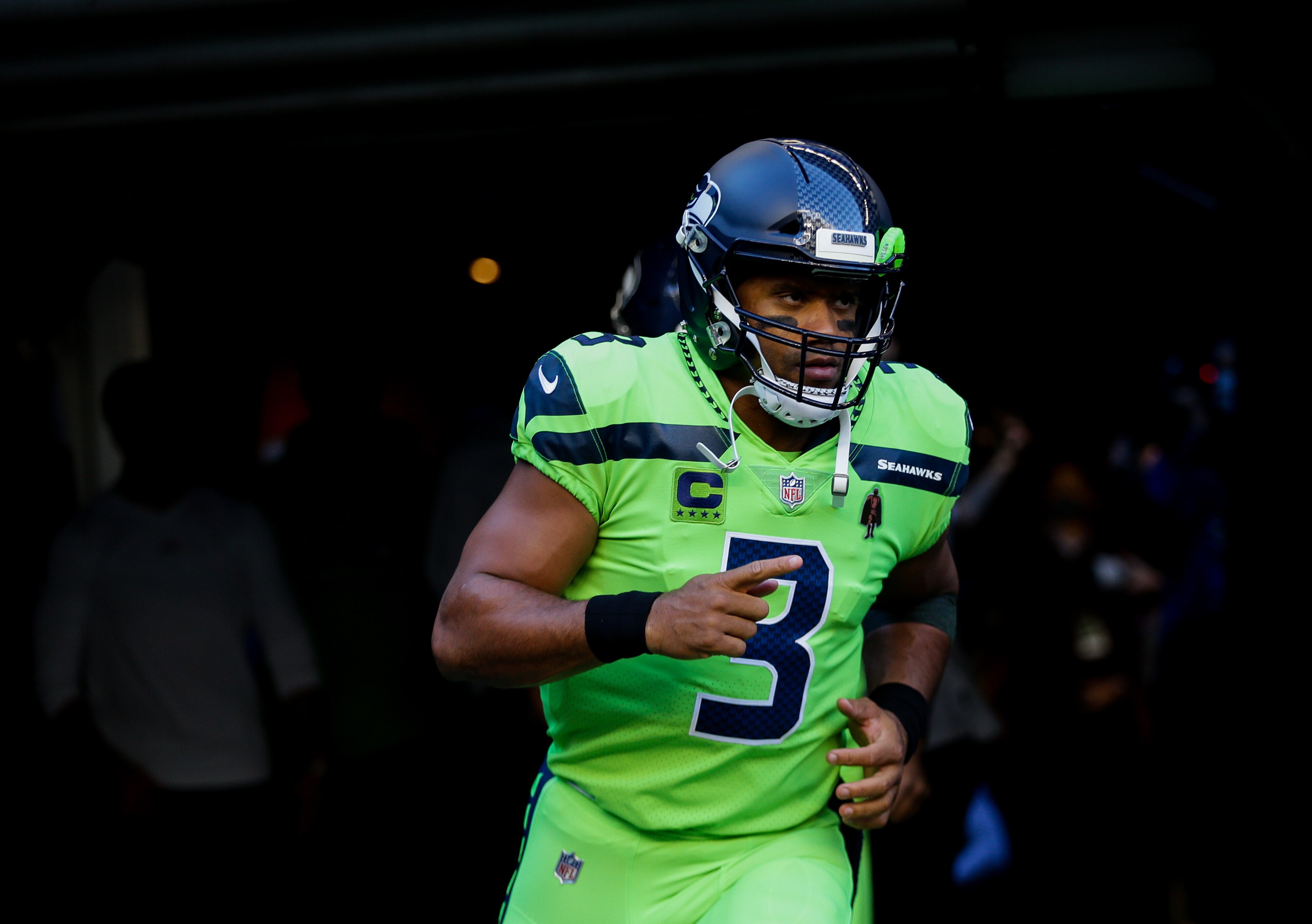 Russell Wilson Confirms Return to Seahawks from Injury in Twitter Post ...
