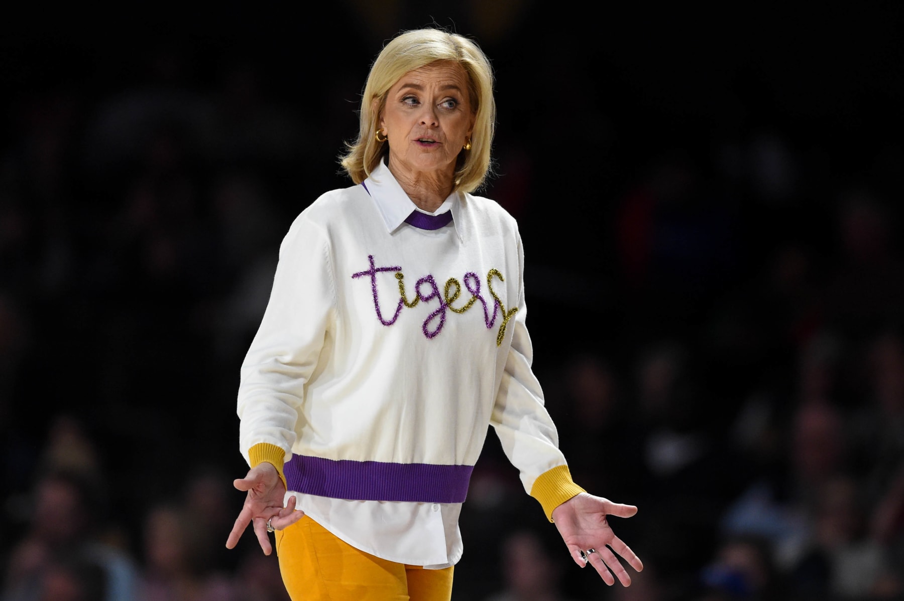 Kim Mulkey's Conflicts with Baylor, LSU Players, Coaching Methods ...
