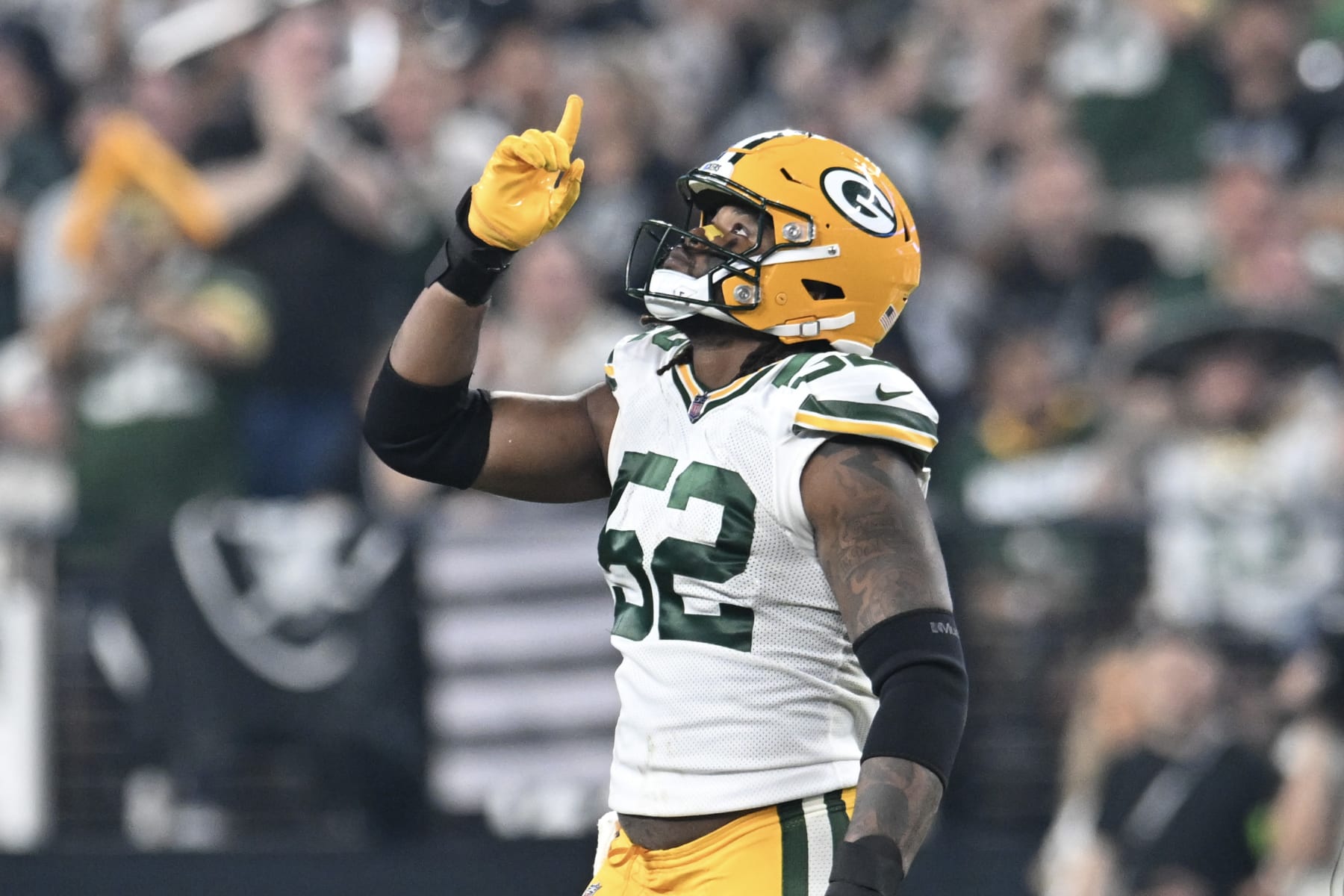 Video: Packers' Rashan Gary Announces 4-Year, $107M Contract Extension ...