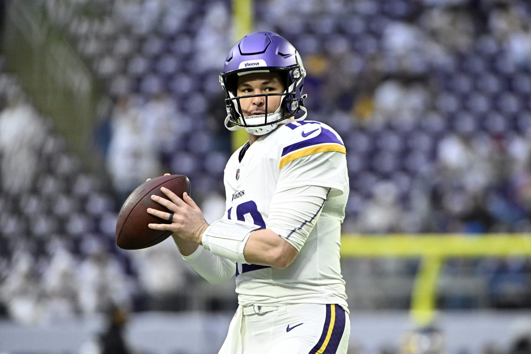 NFL Rumors: Vikings Consider Benching Nick Mullens for Jaren Hall amid ...