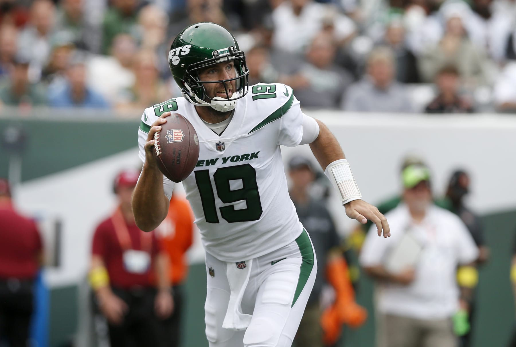 Joe Flacco Reportedly to Start for Jets over Zach Wilson, Mike White in Week 18 | News, Scores ...