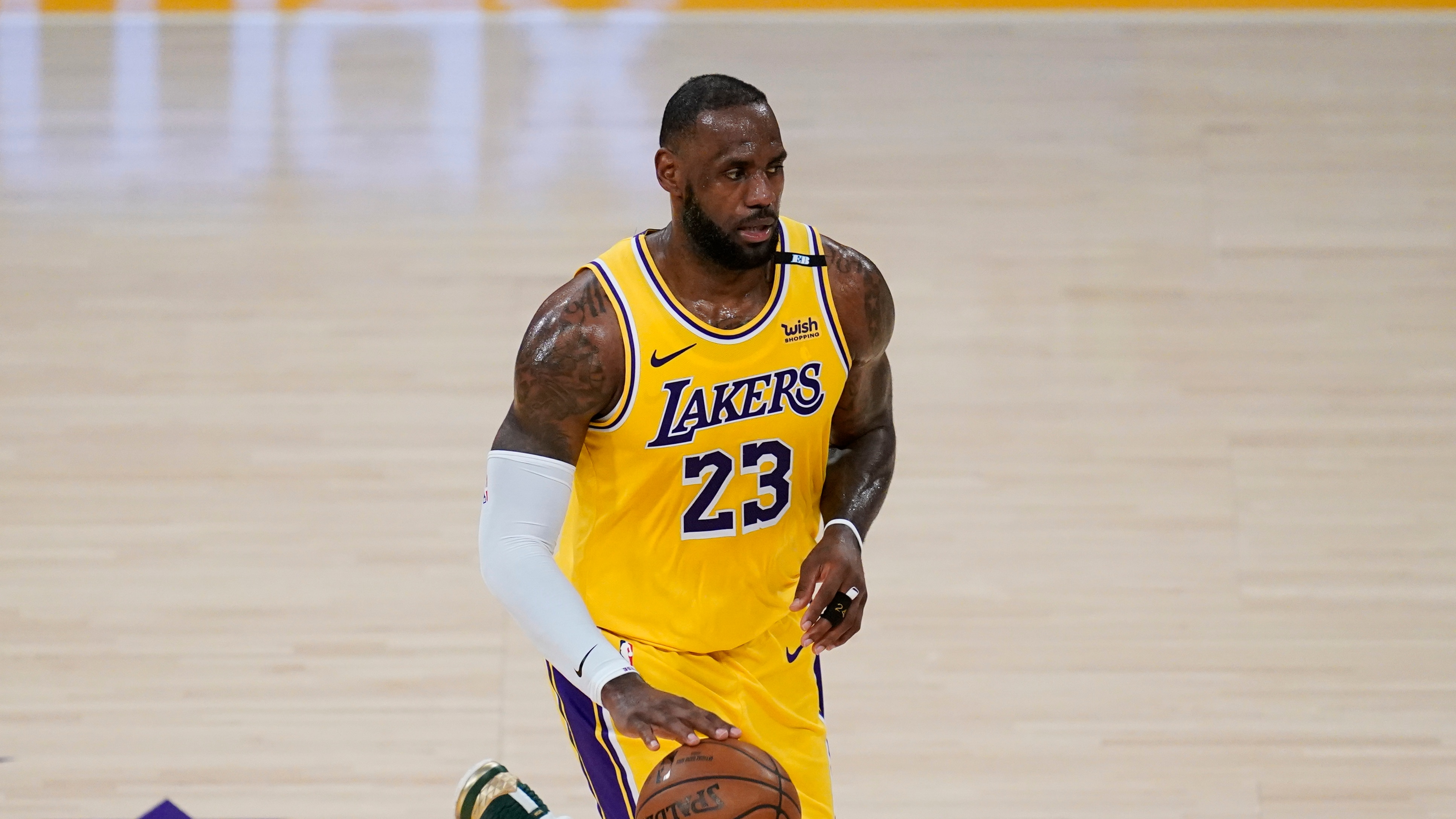 LeBron James Got 4 Times the Number of Abusive Messages of Other ...