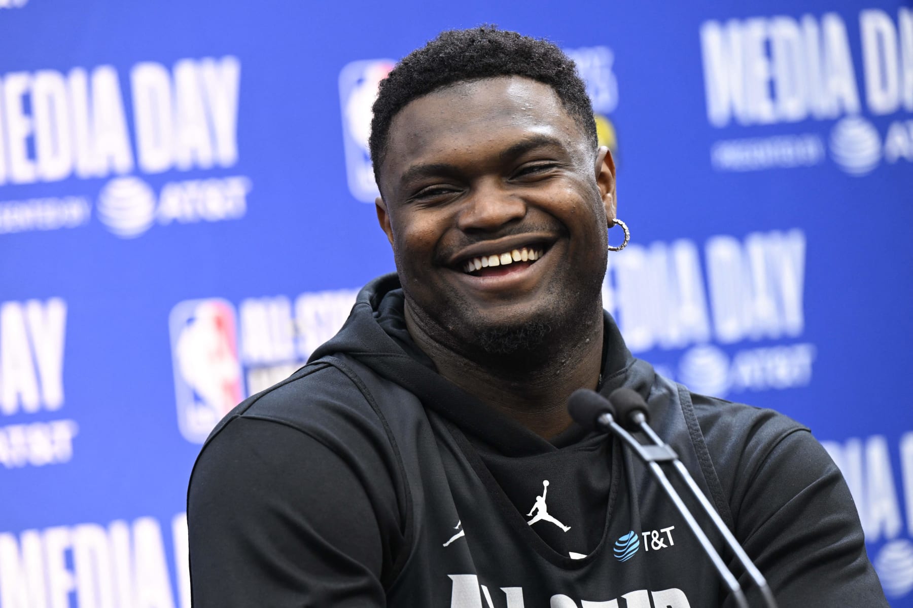 Pelicans' Zion Williamson, Girlfriend Ahkeema Announce They're ...