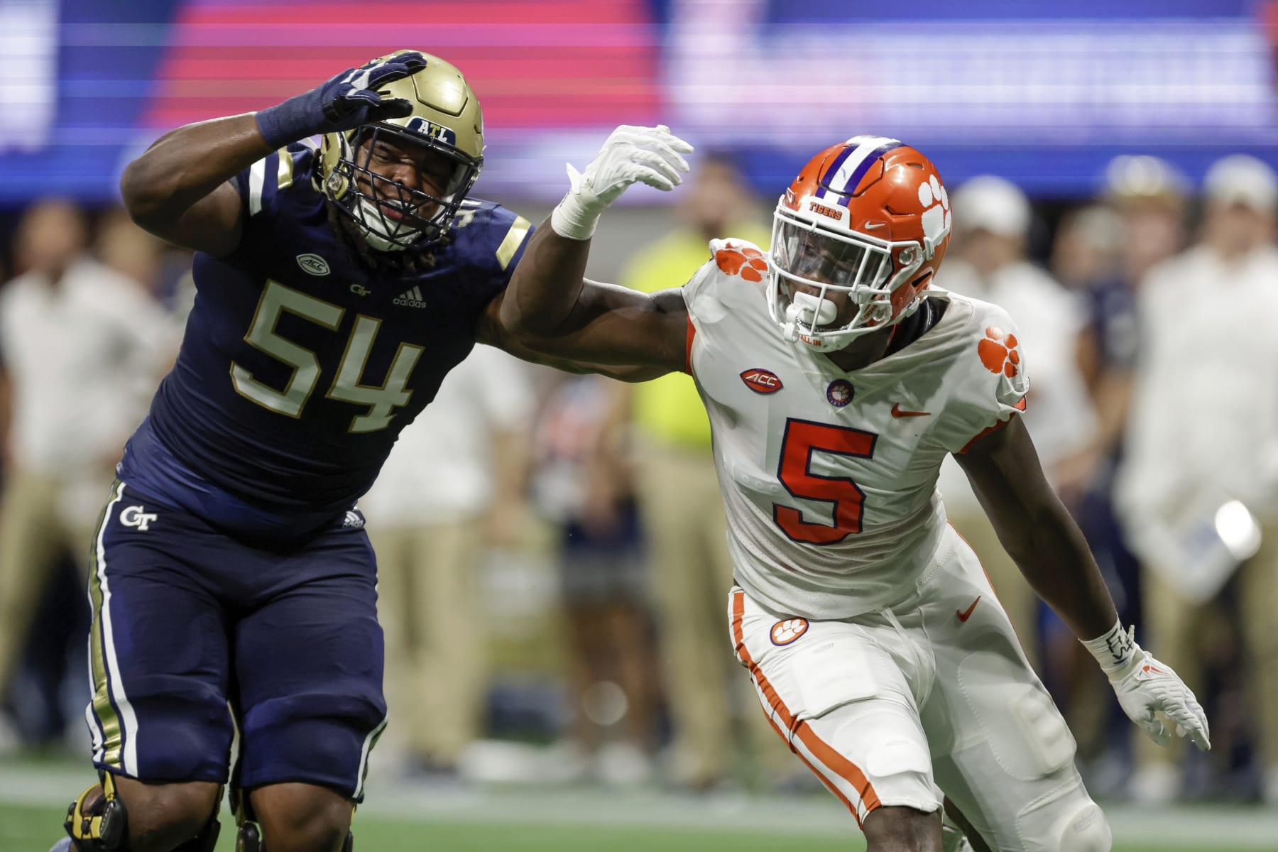KJ Henry NFL Draft 2023: Scouting Report for Clemson Edge | News ...