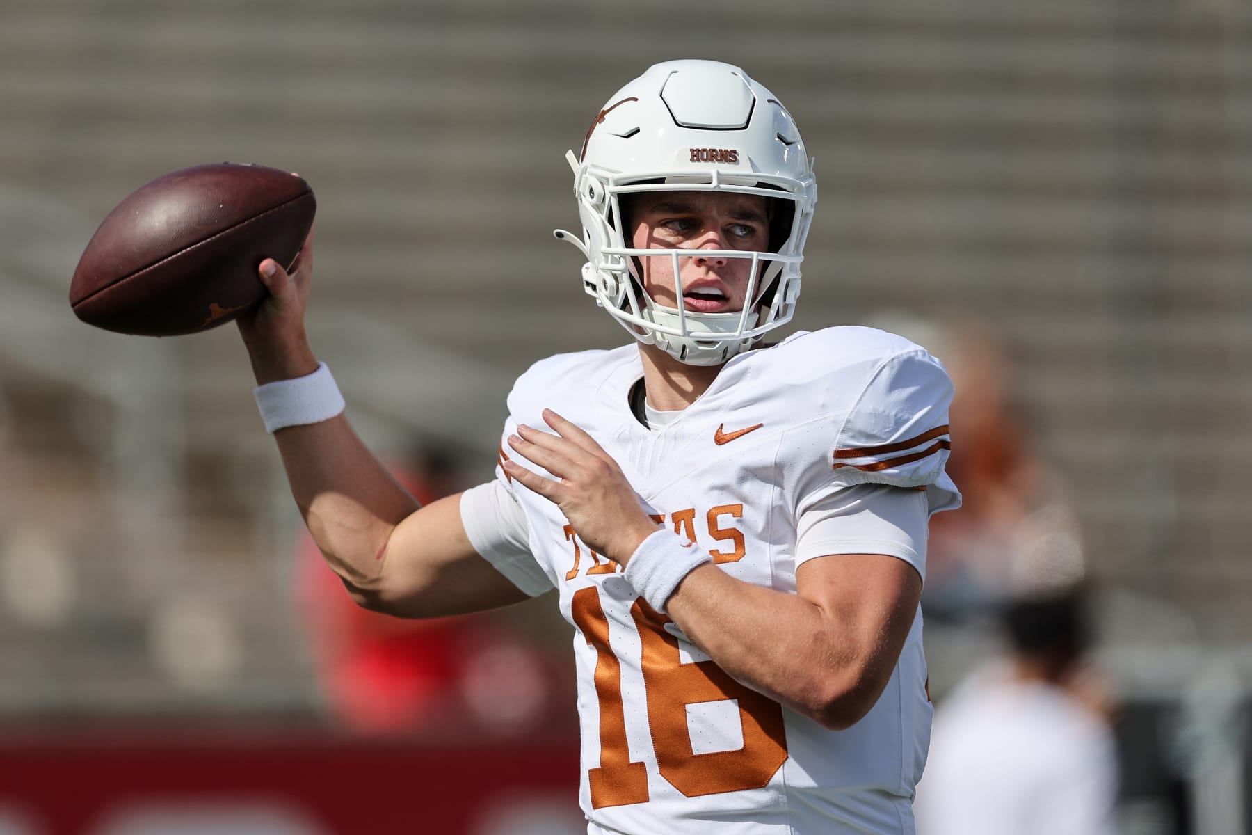 Texas' Arch Manning Denies He Earns More in NIL Than Brock Purdy's ...