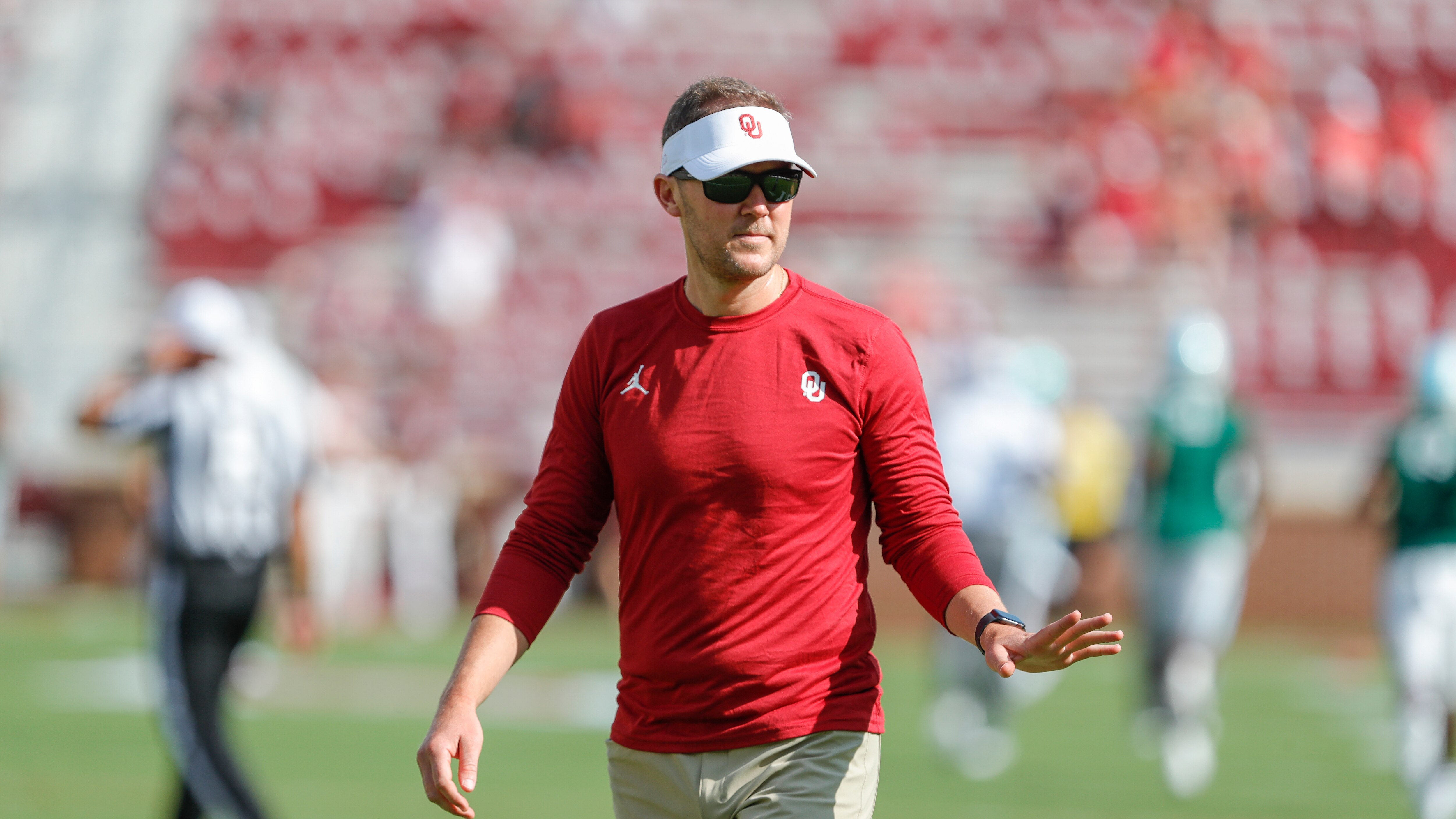 USC's Lincoln Riley Says LA Coliseum Will Be 'The Mecca of College ...