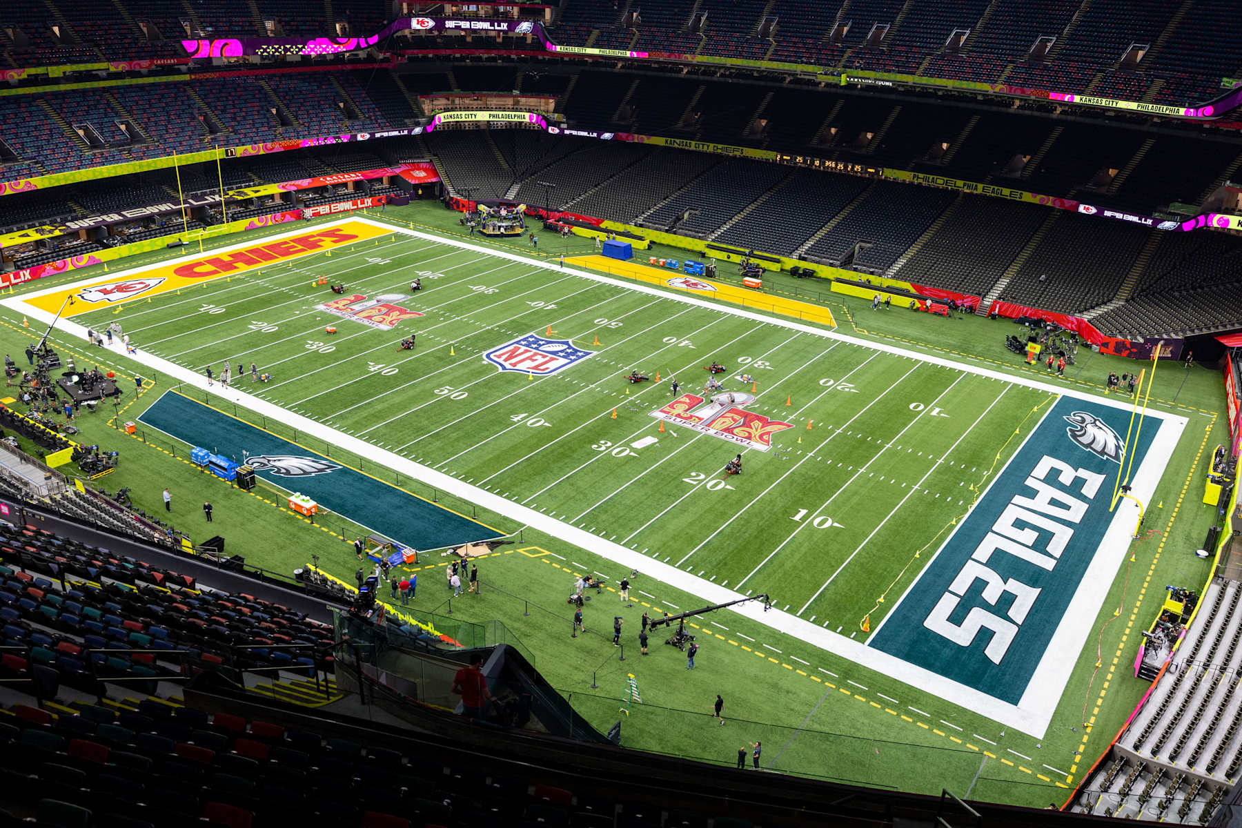 Photo: NFL Reveals Super Bowl 59 Field Before Chiefs vs. Eagles in Saints' Superdome