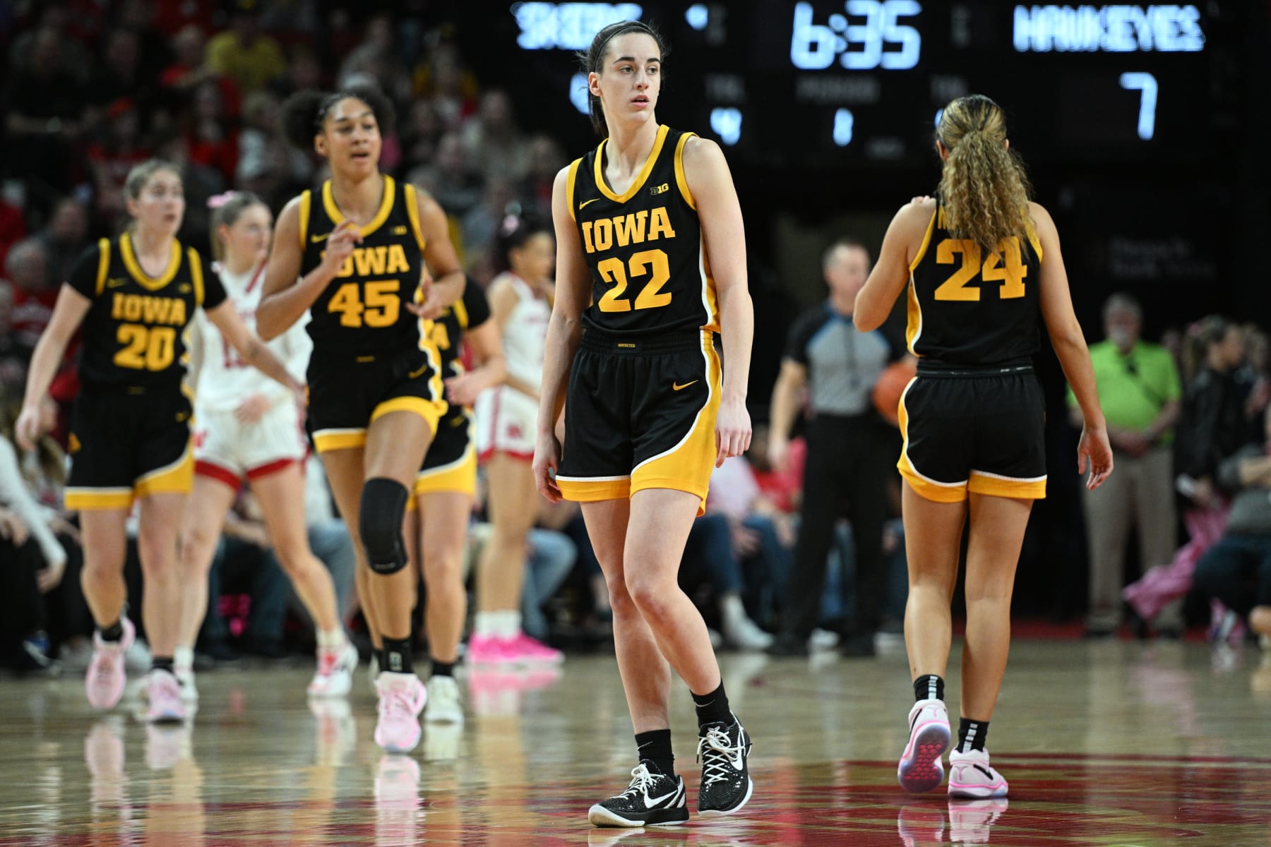 Iowa's Caitlin Clark Becomes 6th Player in WCBB History to Record 1K ...